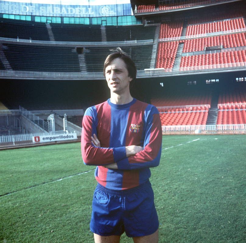 Johan Cruyff, el ejecutor del fútbol total, en imágenes | 1
