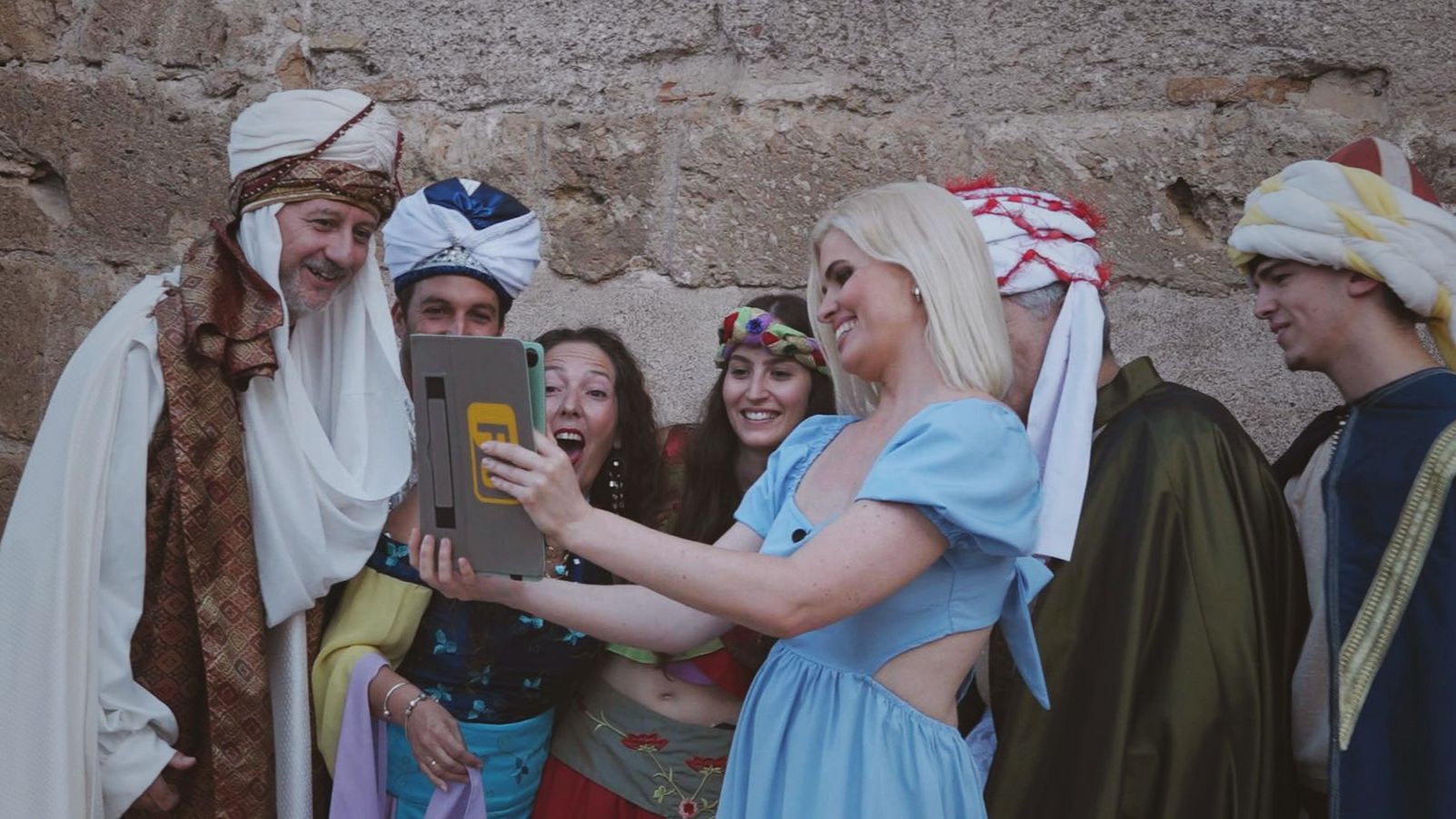 La 2 estrena 'La fiesta digital', un recorrido por las fiestas de ...