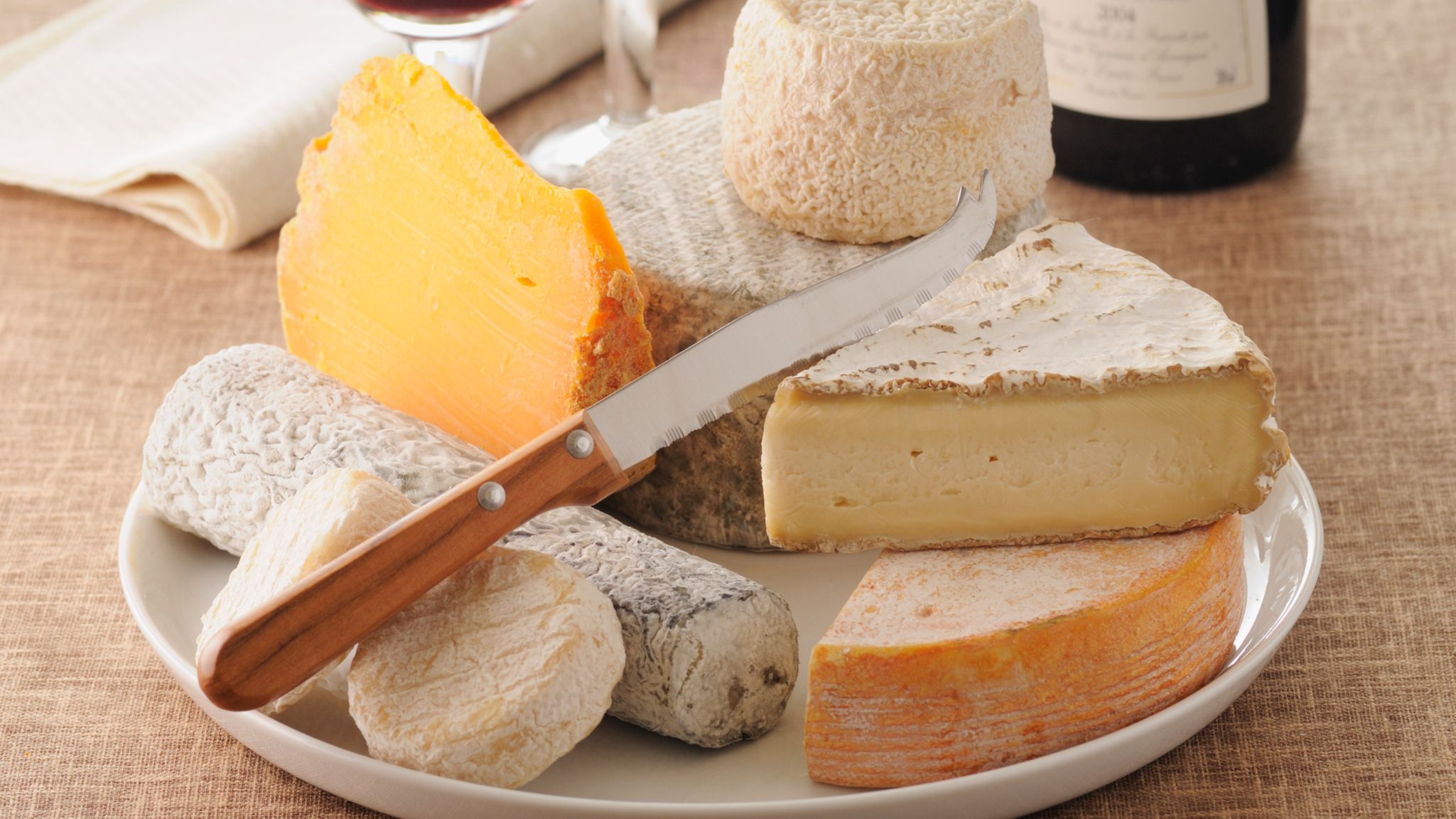 5 quesos franceses que todo amante del queso debería probar