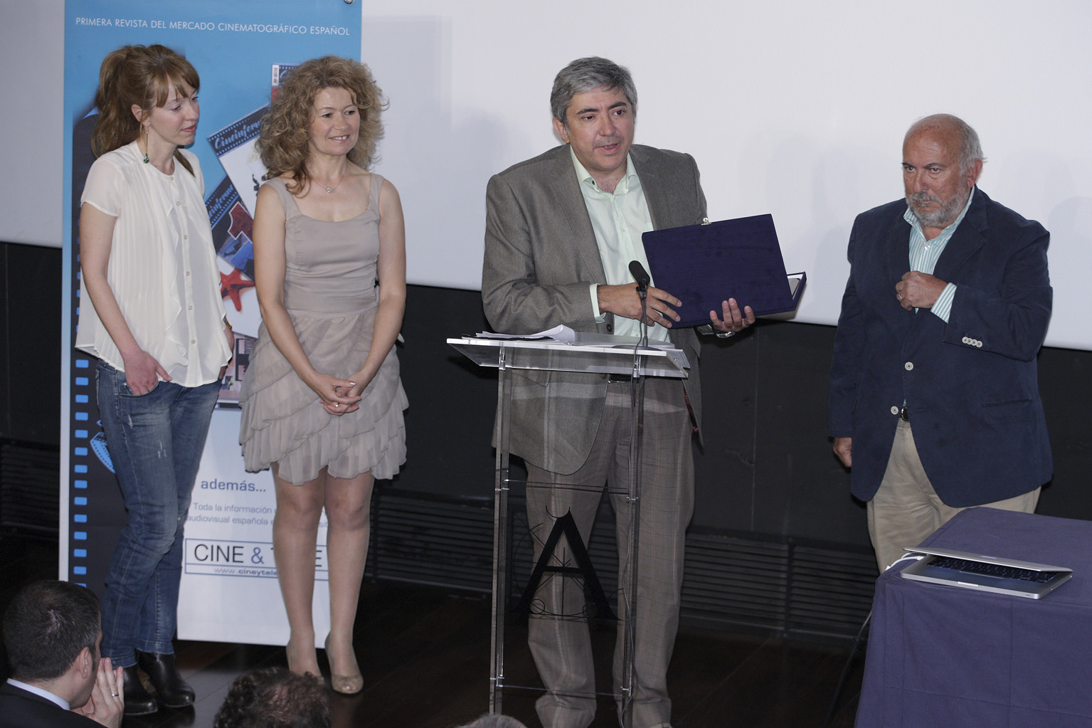 Águila Roja, Premio Cine&Tele 2011 al programa con más audiencia de la ...