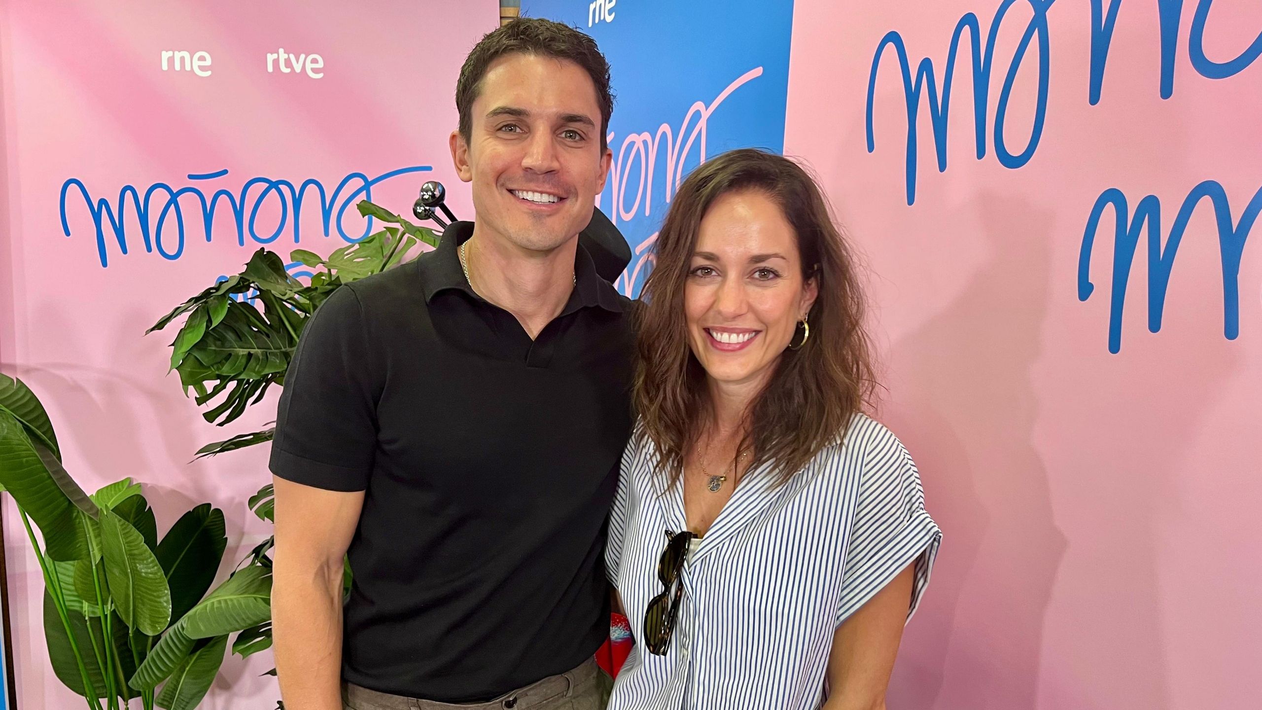 Álex González y Silvia Alonso dan el golpe con 'Ladrones'