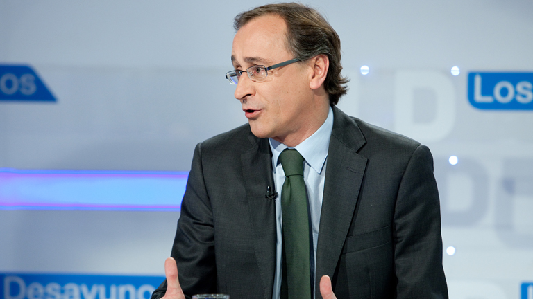 Alonso (PP): "La consejera catalana de Educación fue a la reunión para ...