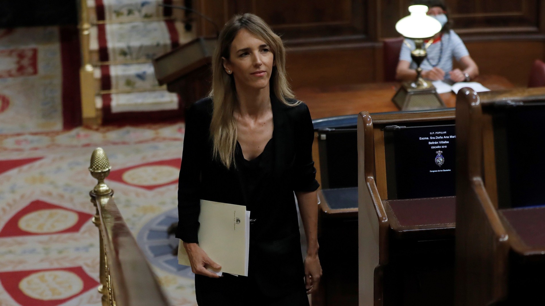 Álvarez de Toledo se reafirma sobre el padre de Iglesias | RTVE