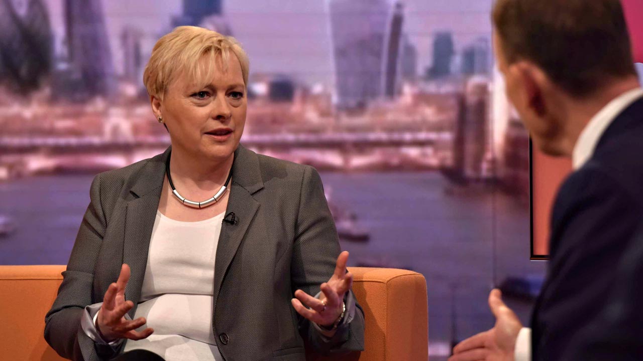 Angela Eagle se retira de las primarias laboristas y deja a Owen Smith ...