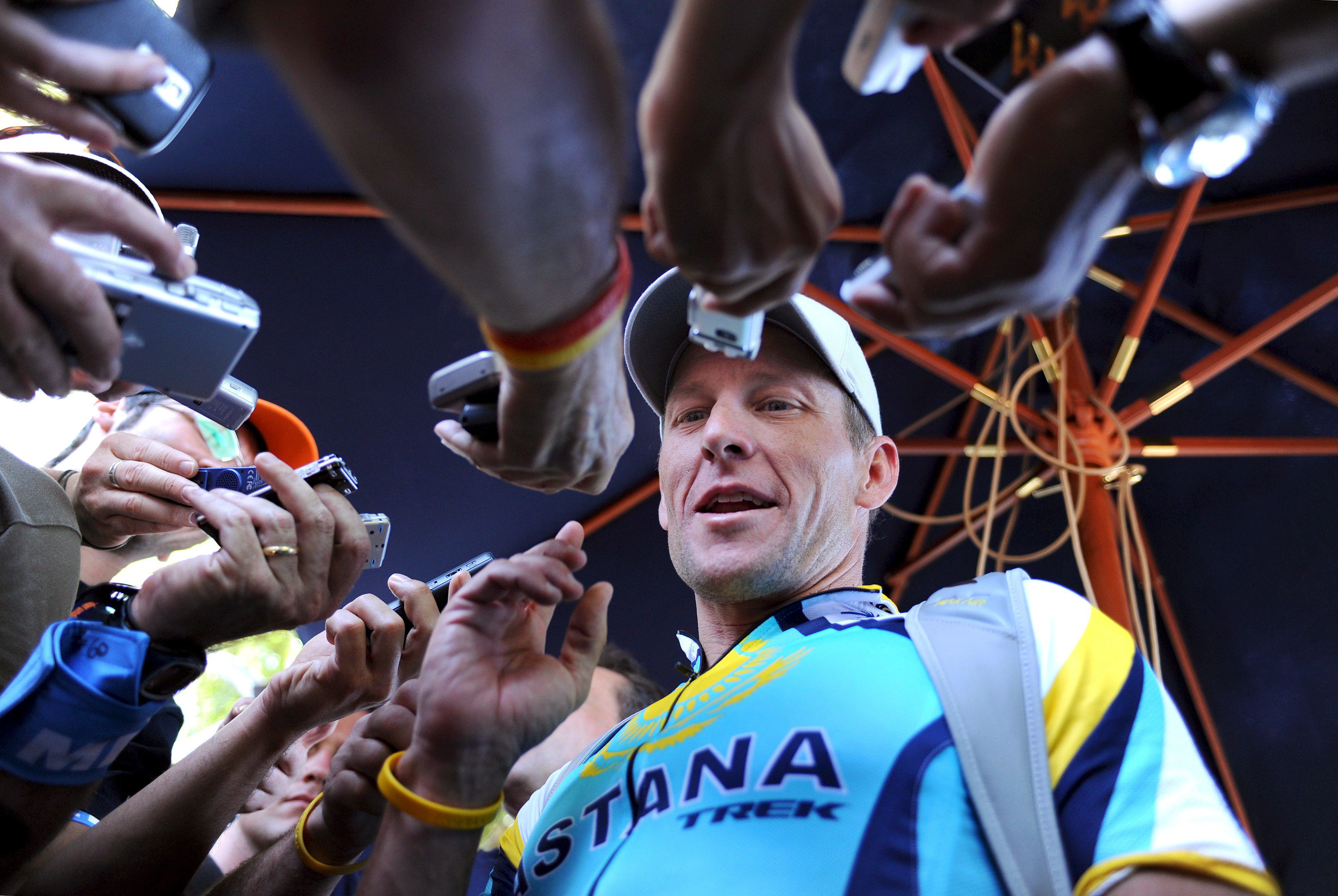 Armstrong apoya a Floyd Landis en su regreso