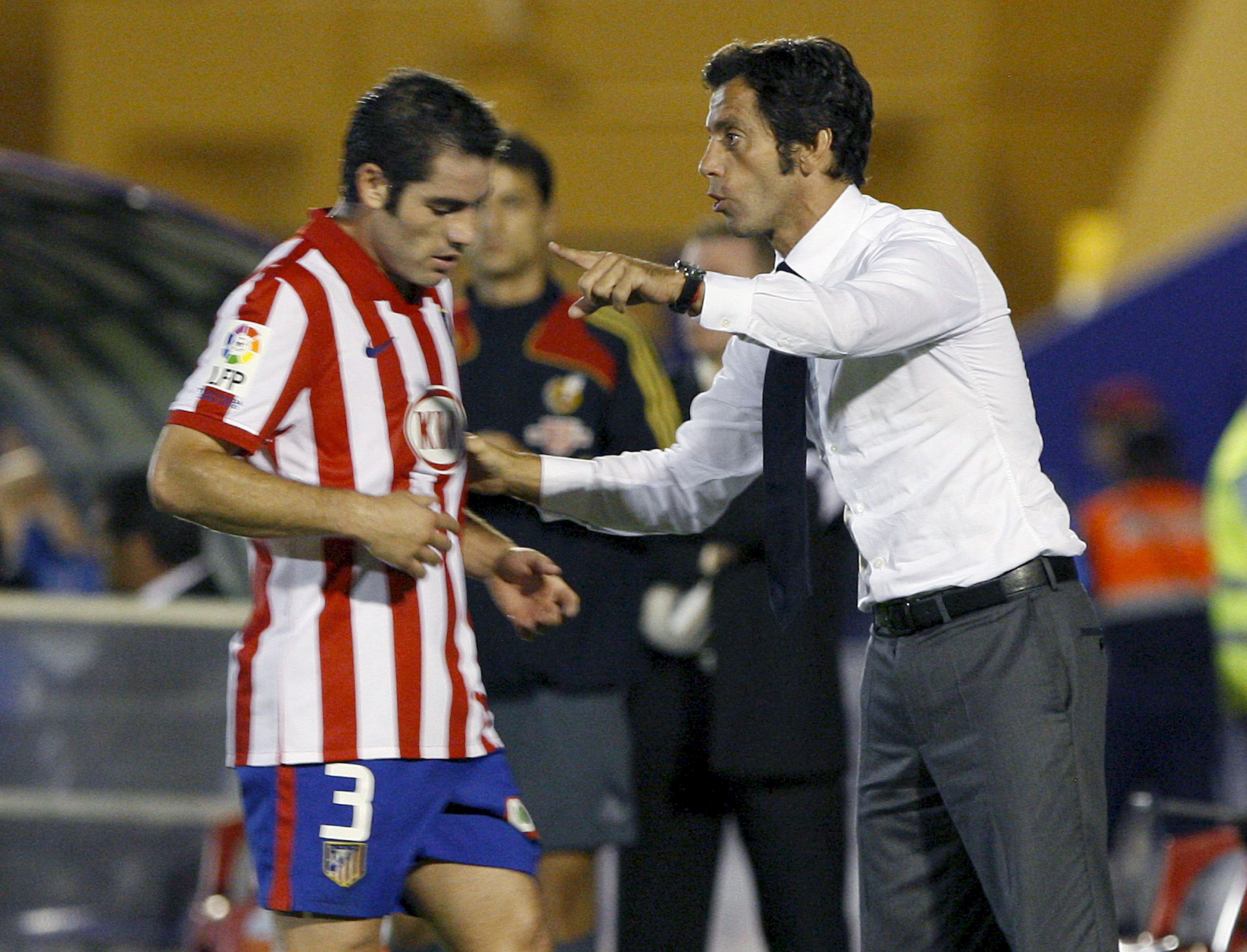 El Atlético cumple sin brillar en el estreno de Quique