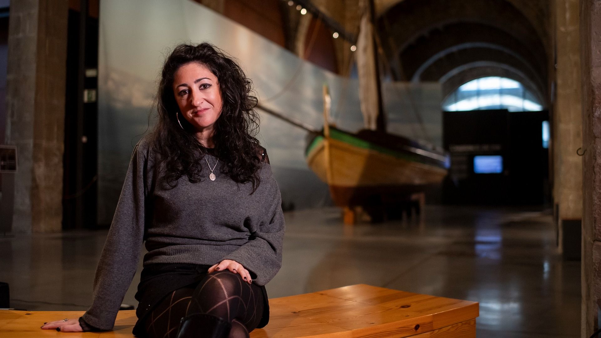 Azahara Palomeque explora el pasado en 'Pueblo blanco azul'