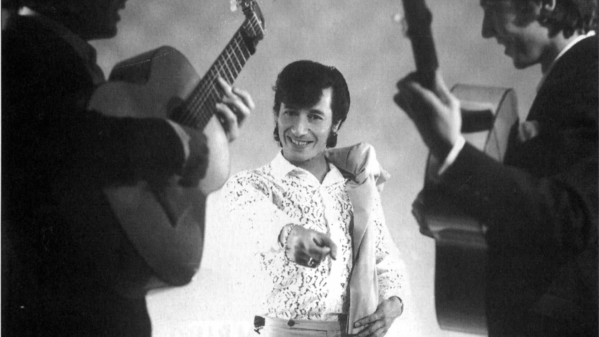 ¿Quién es Bambino? El artista que cantó y amó de forma salvaje