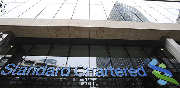 El banco Standard Chartered pagará 340M$ por negocios con Irán