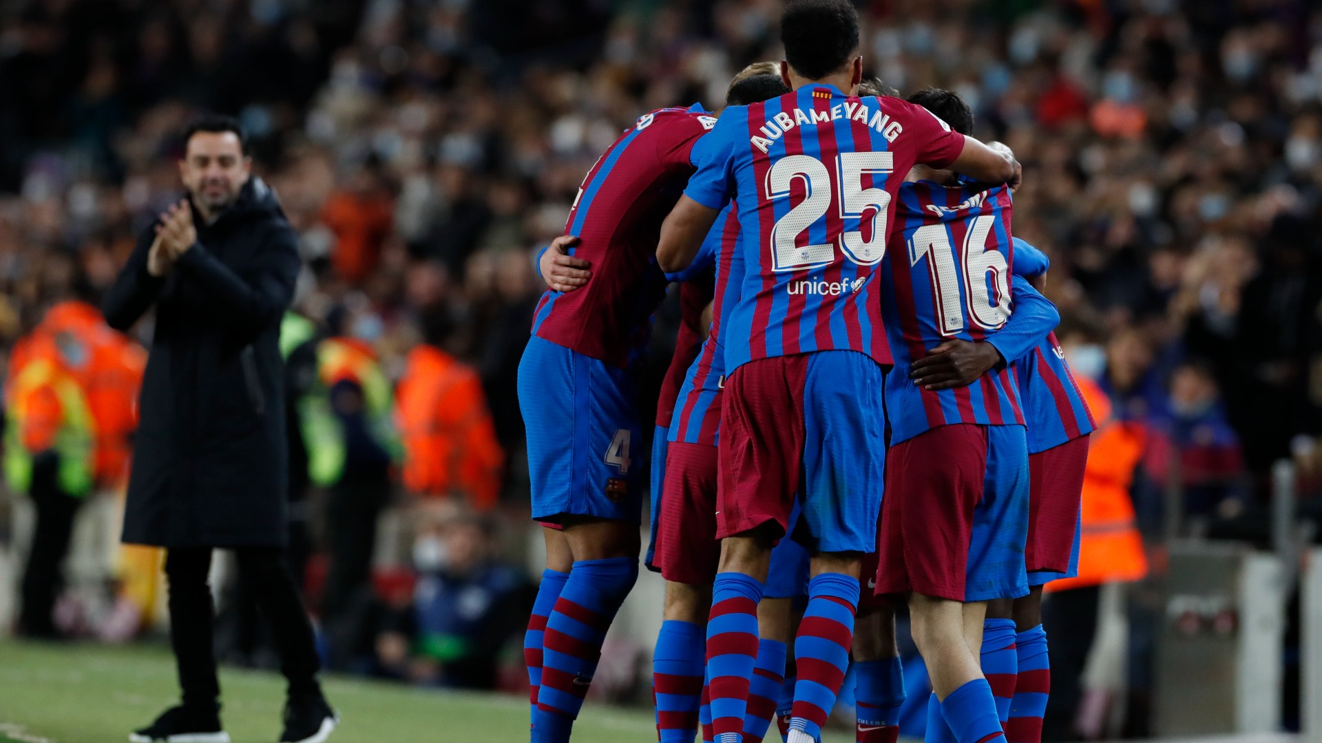 El Barça ficha a Christensen y negocia un acuerdo con CVC