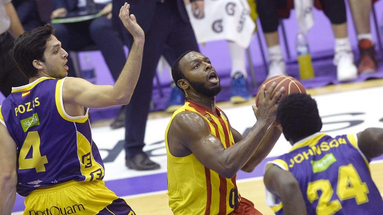 El Barcelona no encuentra rival y Pullen se luce