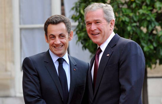 Bush prosigue su visita por Europa en Francia, donde se ha econtrado ...