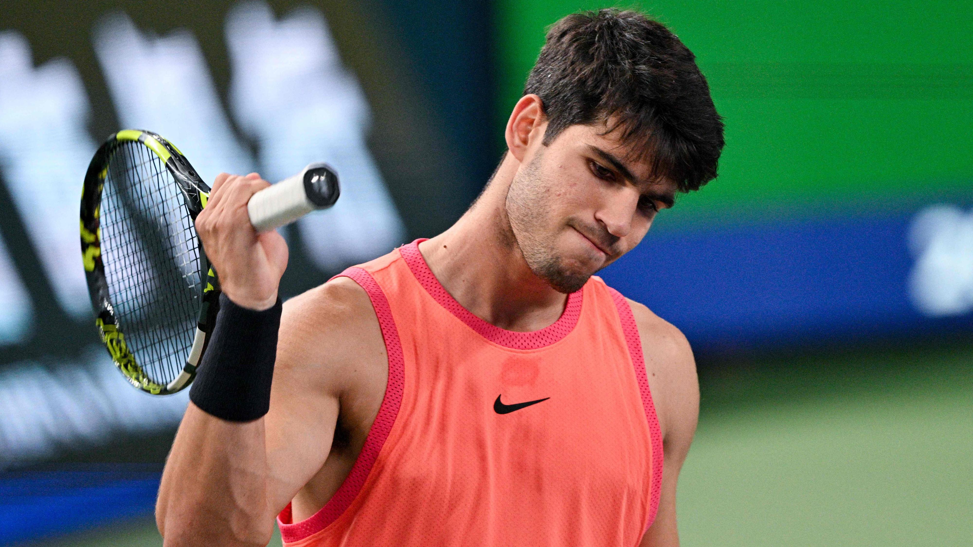 Carlos Alcaraz cae y Machac pasa a semifinales en Shanghái