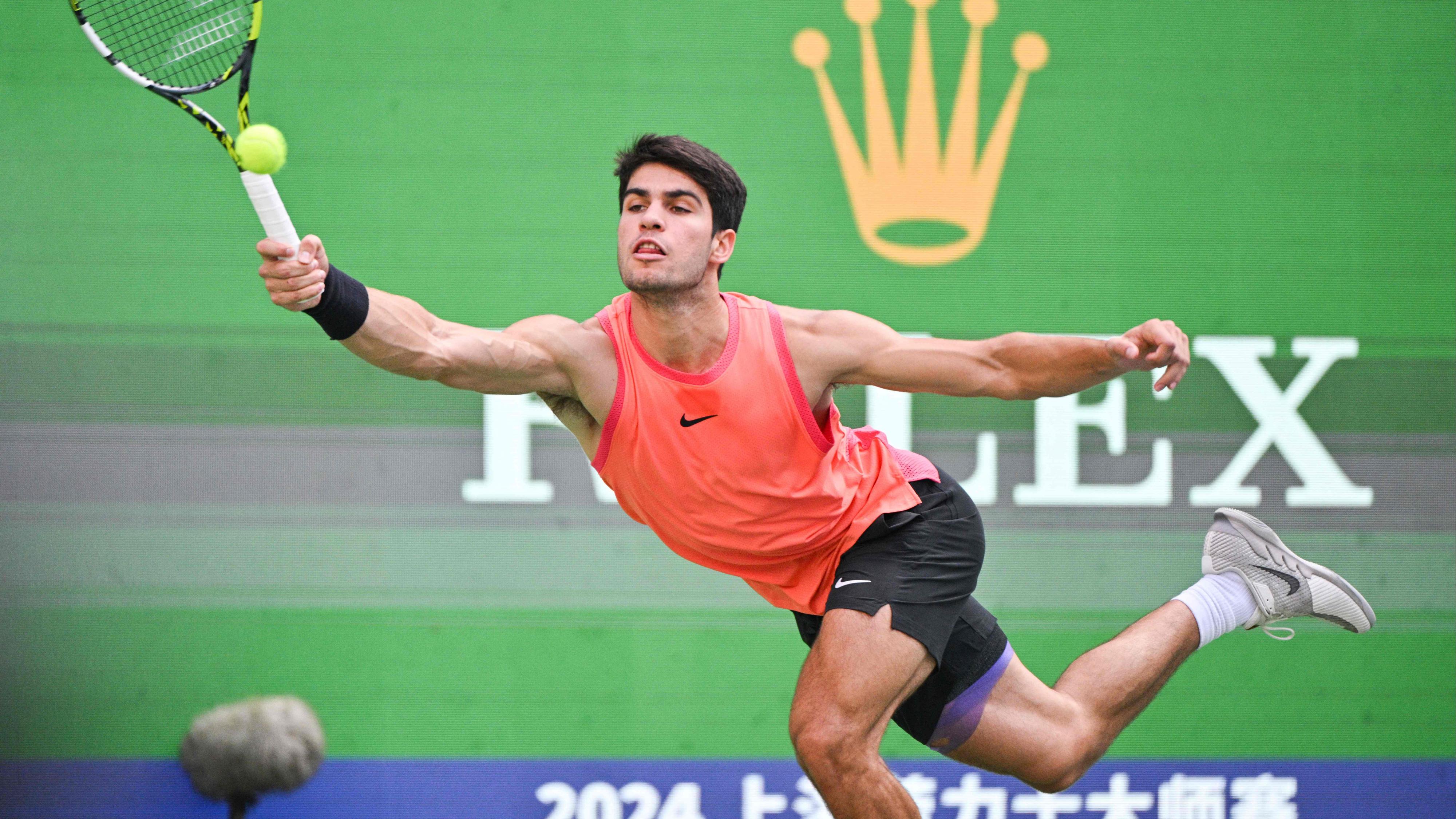 Carlos Alcaraz Vence A Monfils Y Está En Cuartos De Shanghái