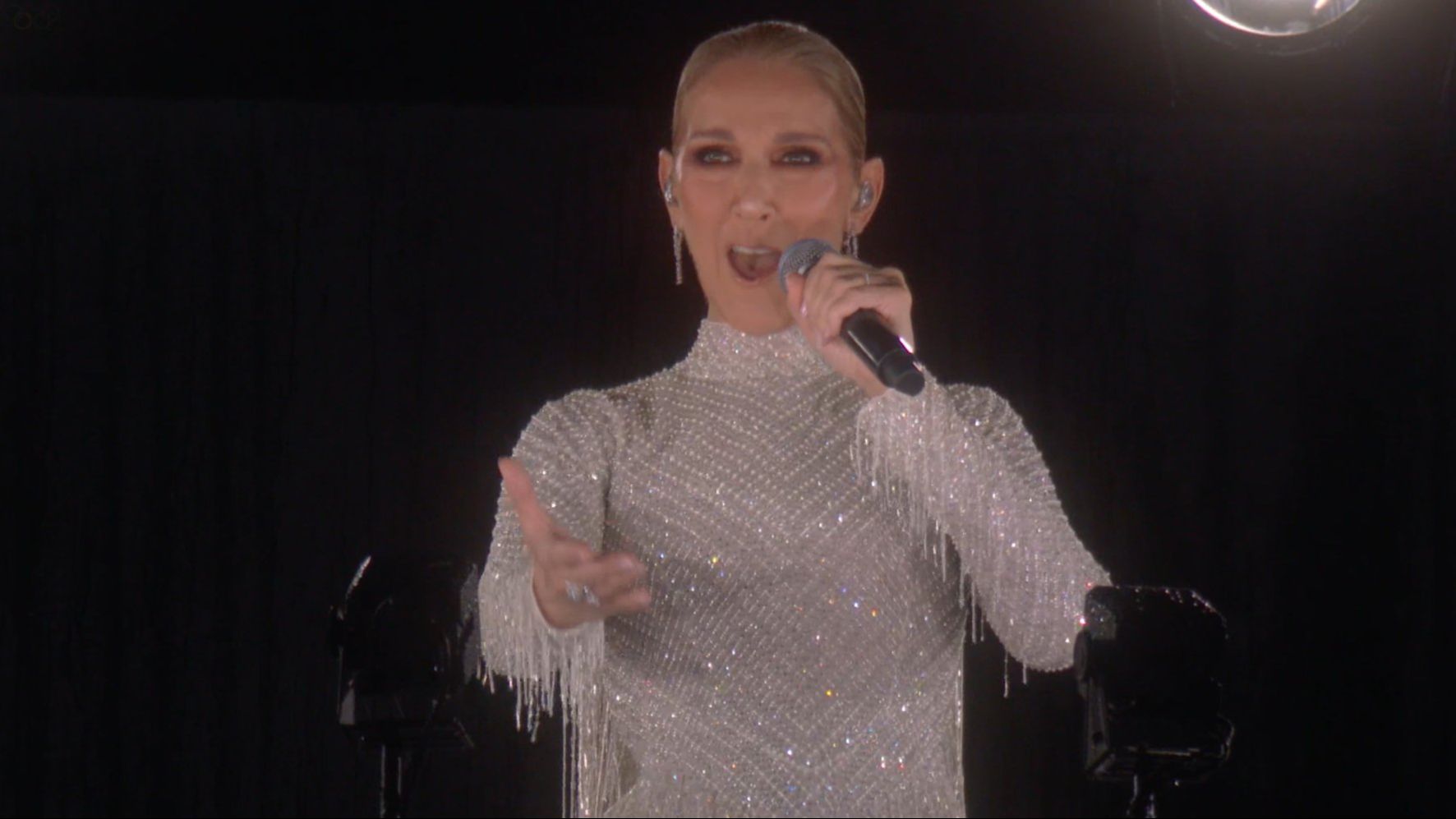 Céline Dion revienta París en la inauguración de los Juegos Olímpicos