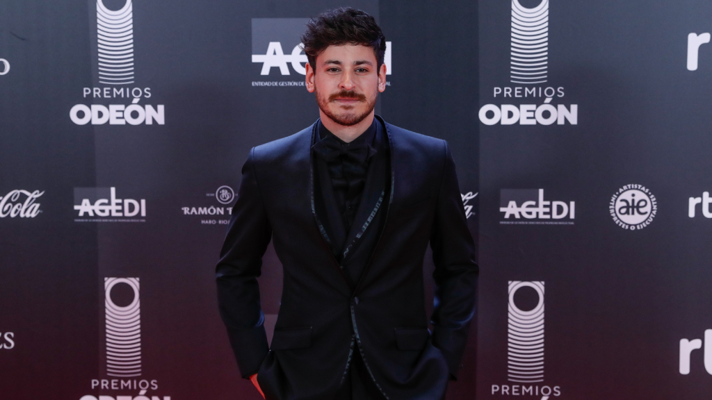 Cepeda vuelve a sorprender: así serán las canciones de su nuevo disco ...