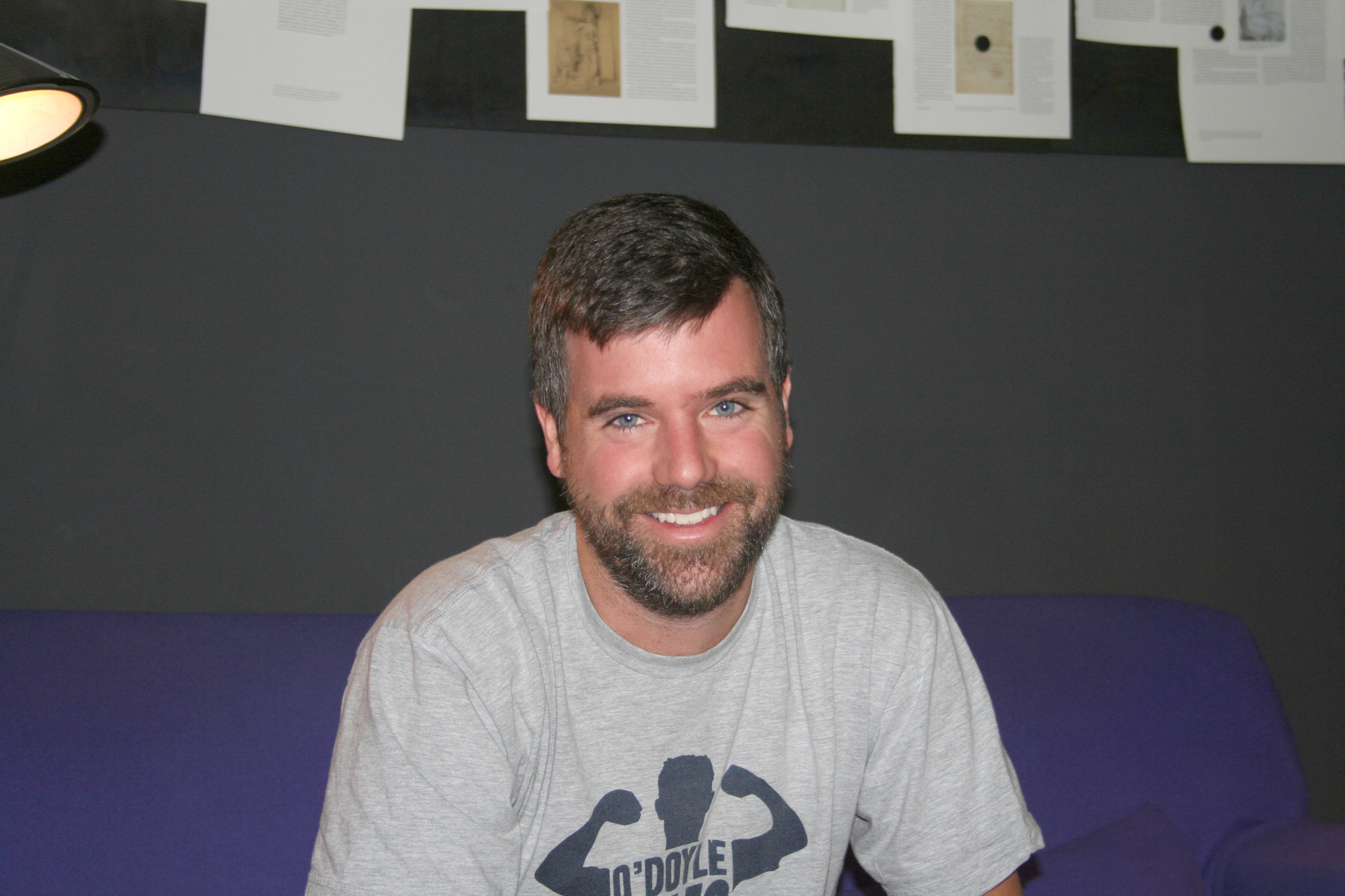 Charlie Todd: "Si tenemos una idea que nos parece divertida, la hacemos"