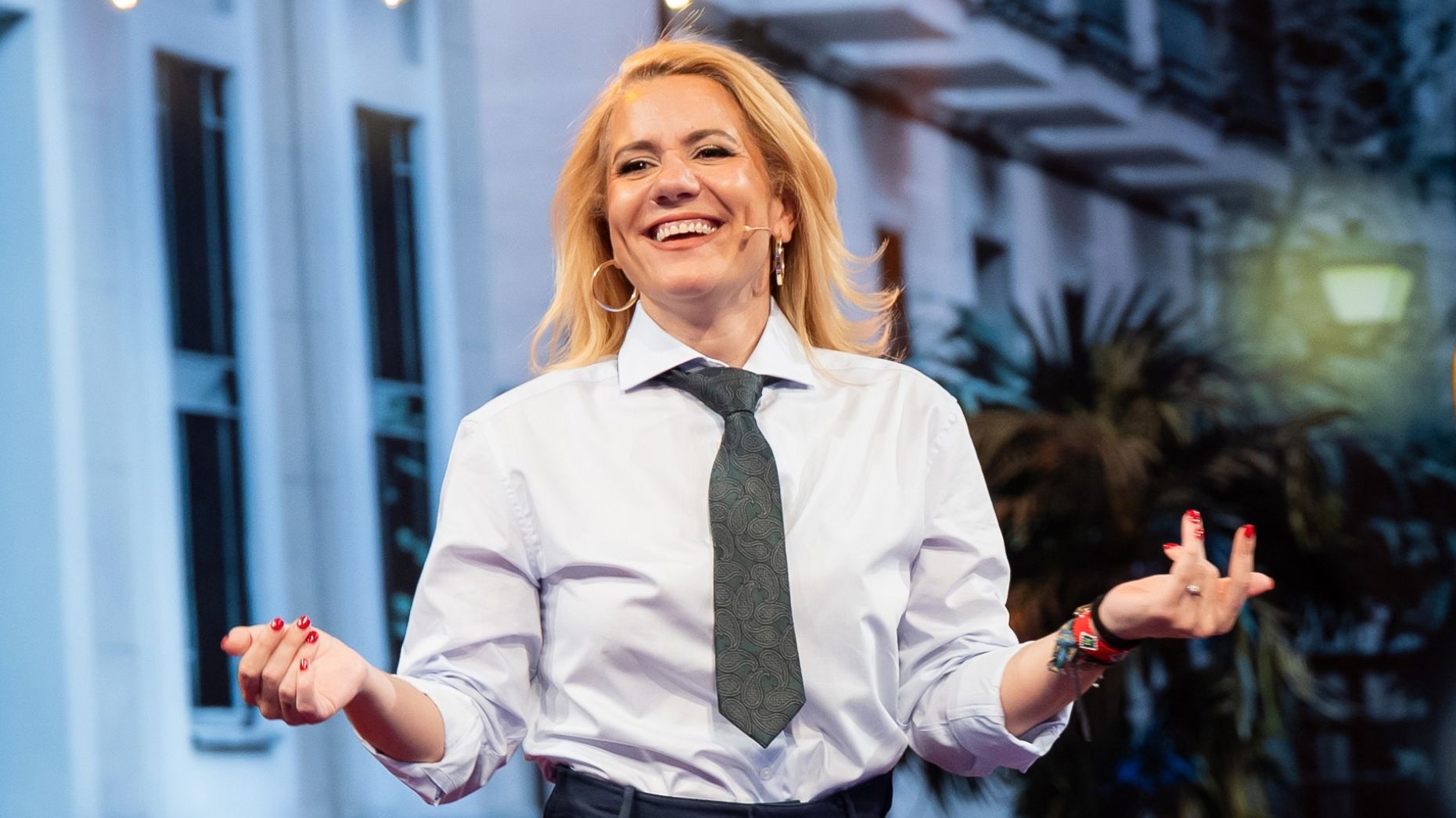'Al cielo con ella' de Henar Álvarez recibe a Miguel Ríos y Kira Miró