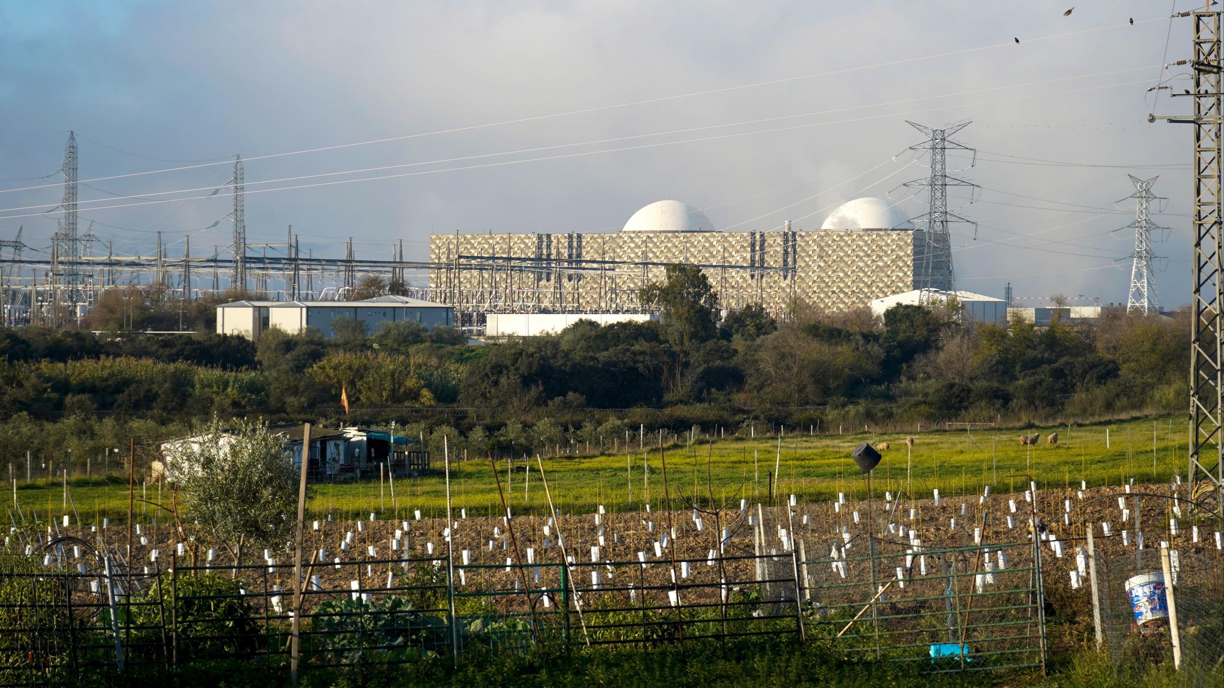 ¿Es posible alargar la vida de las centrales nucleares en España?