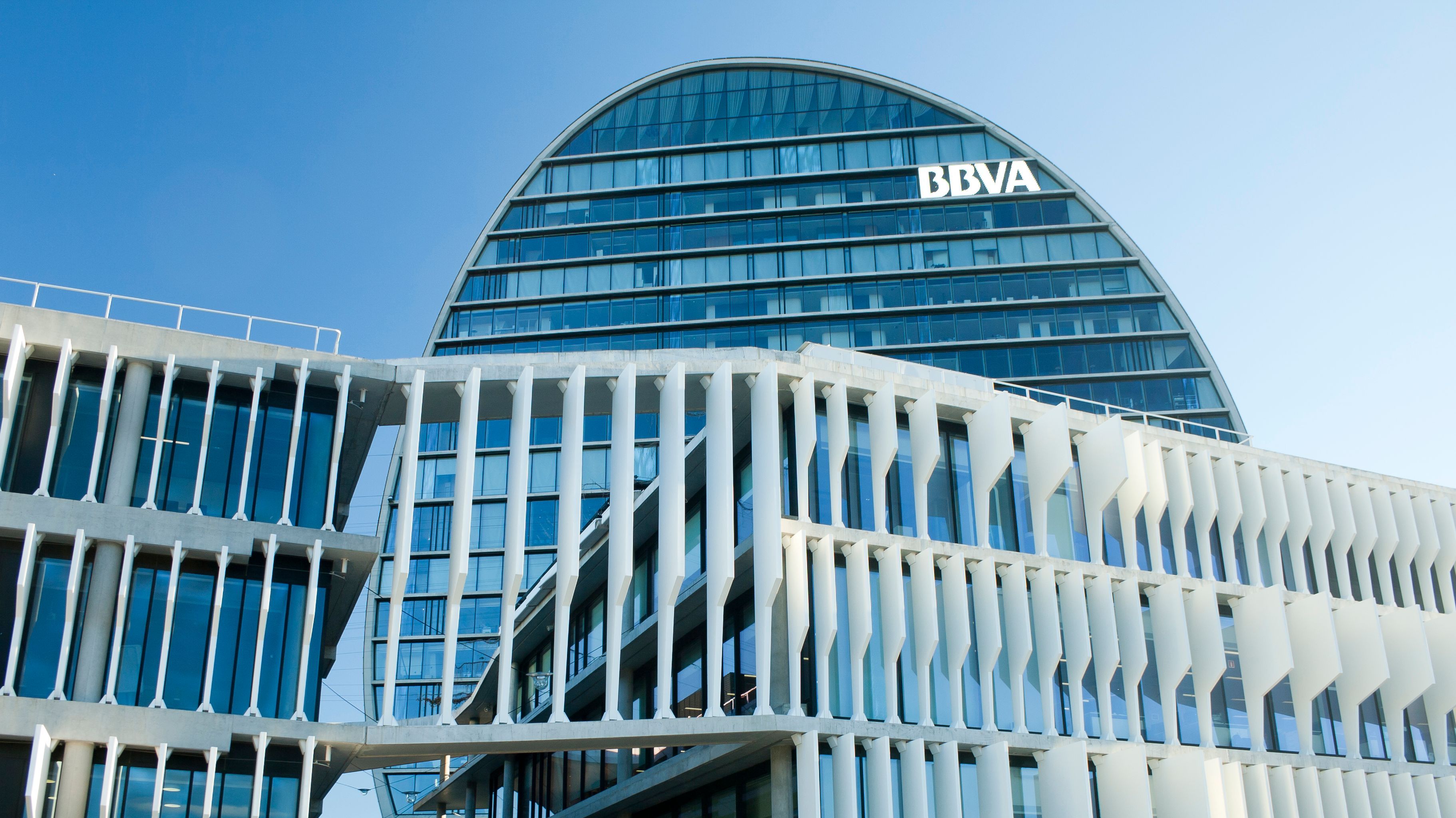 La CNMV autoriza la opa del BBVA sobre el Sabadell