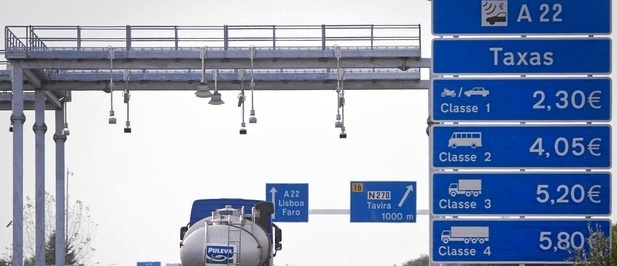 Cobrar peaje en autovías para turismos, un modelo polémico Cobrar peaje en autovías para turismos, un modelo polémico