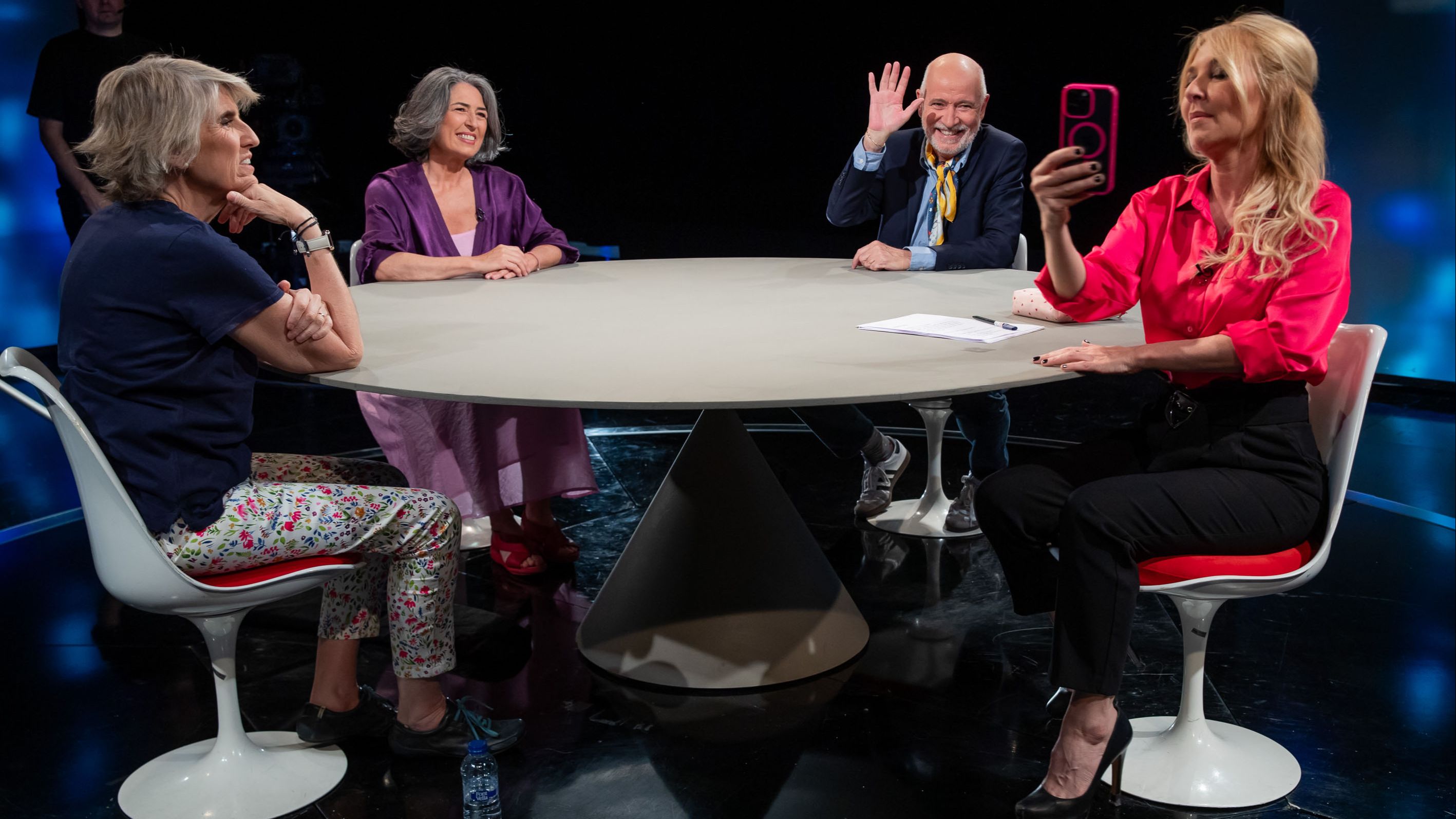 'Ma ma', conn Penélope Cruz y Luis Tosar, en 'Versión Española'