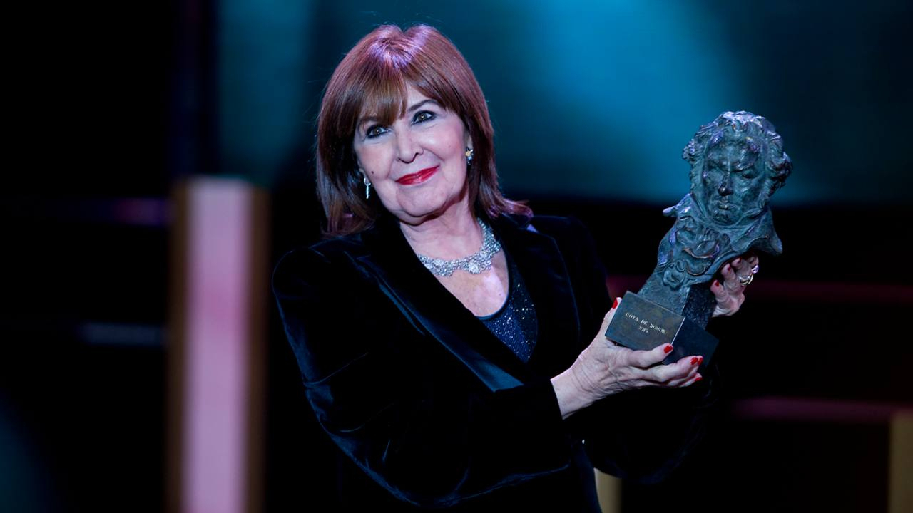 Concha Velasco, la joven que quería "ser artista" y se convirtió en una ...