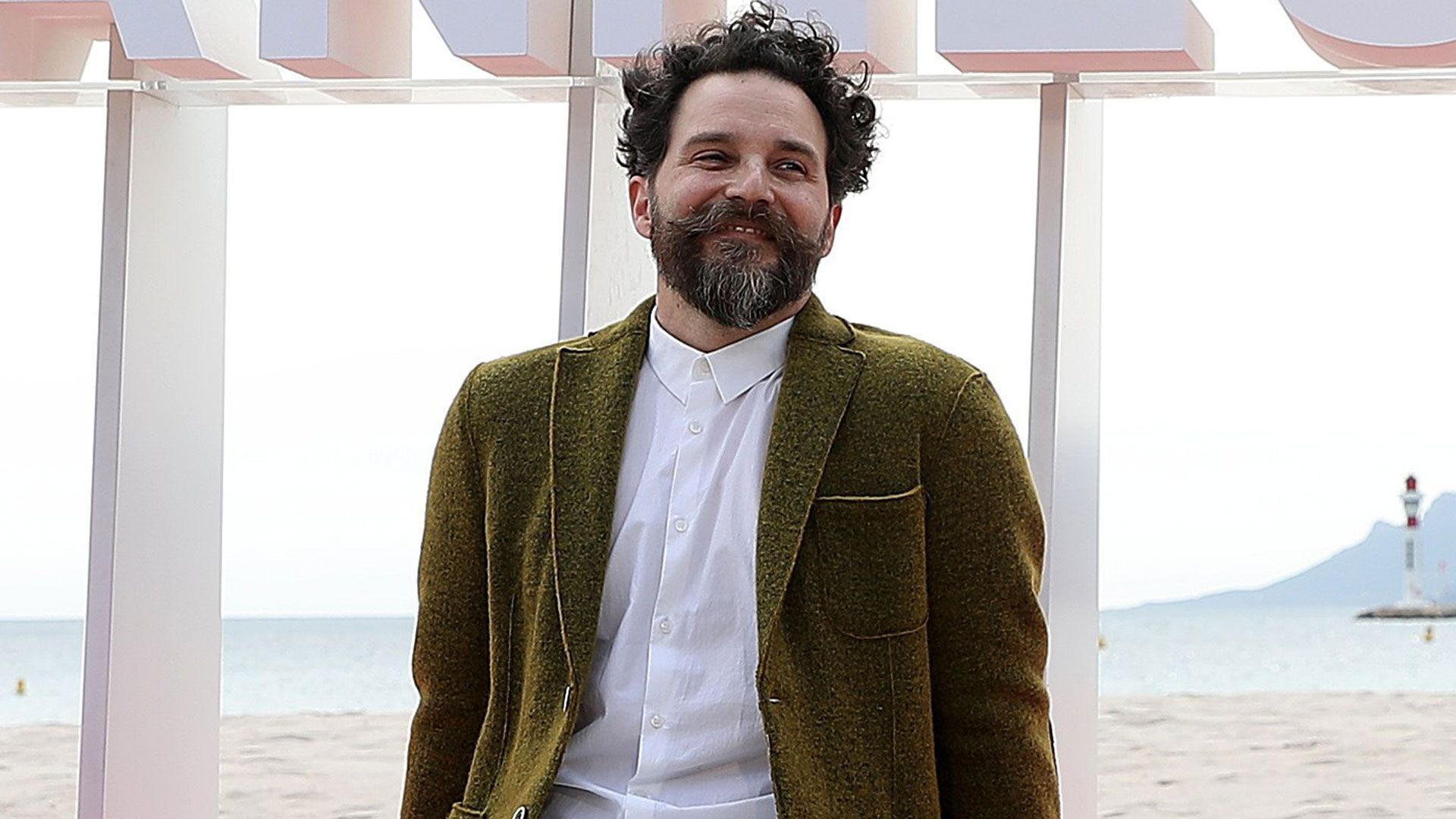 Cristóbal Tapia de Veer, feliz con su trabajo en 'The White Lotus'