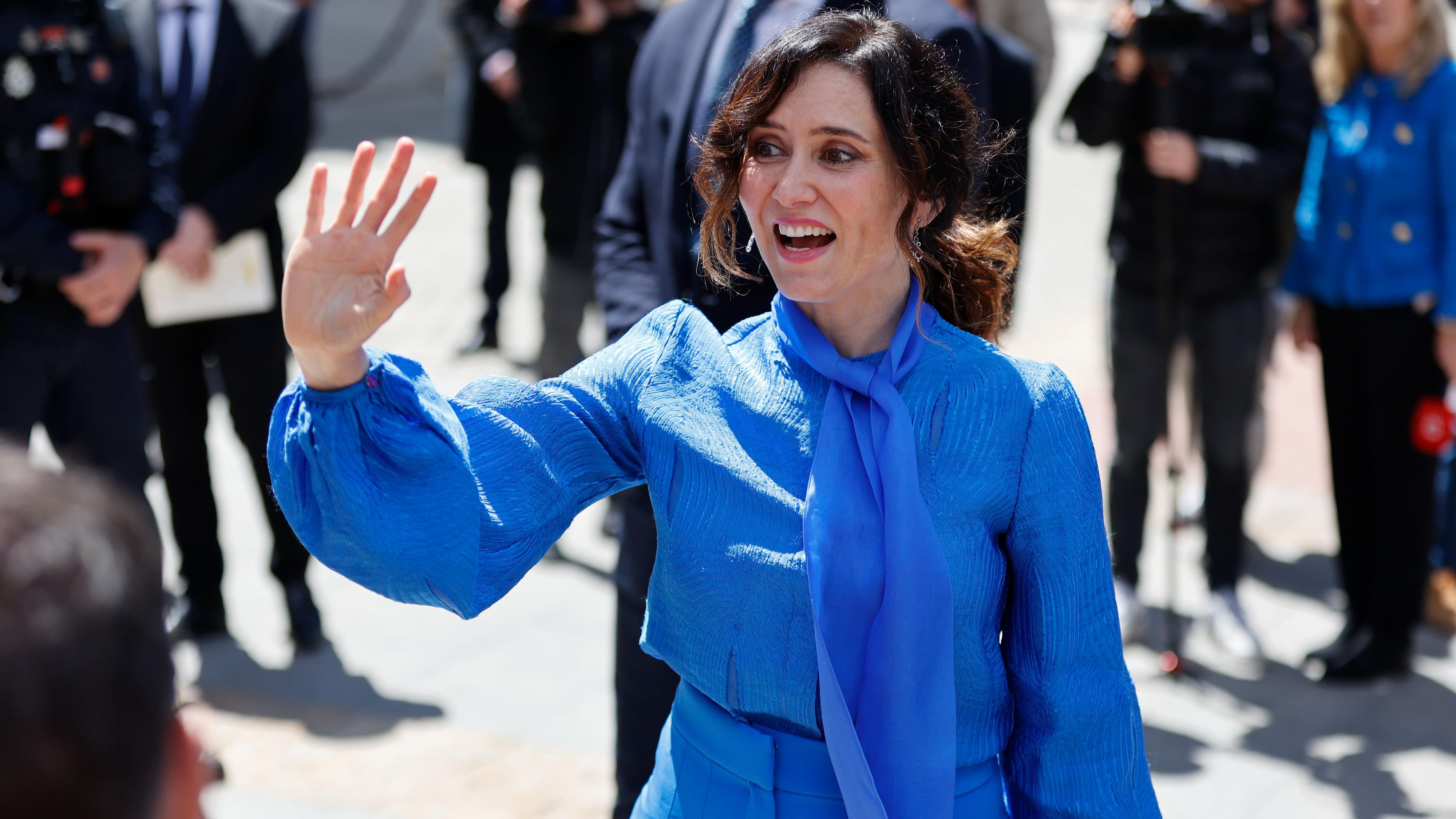 La cúpula fiscal rechaza la querella de la pareja de Ayuso La cúpula fiscal rechaza la querella de la pareja de Ayuso