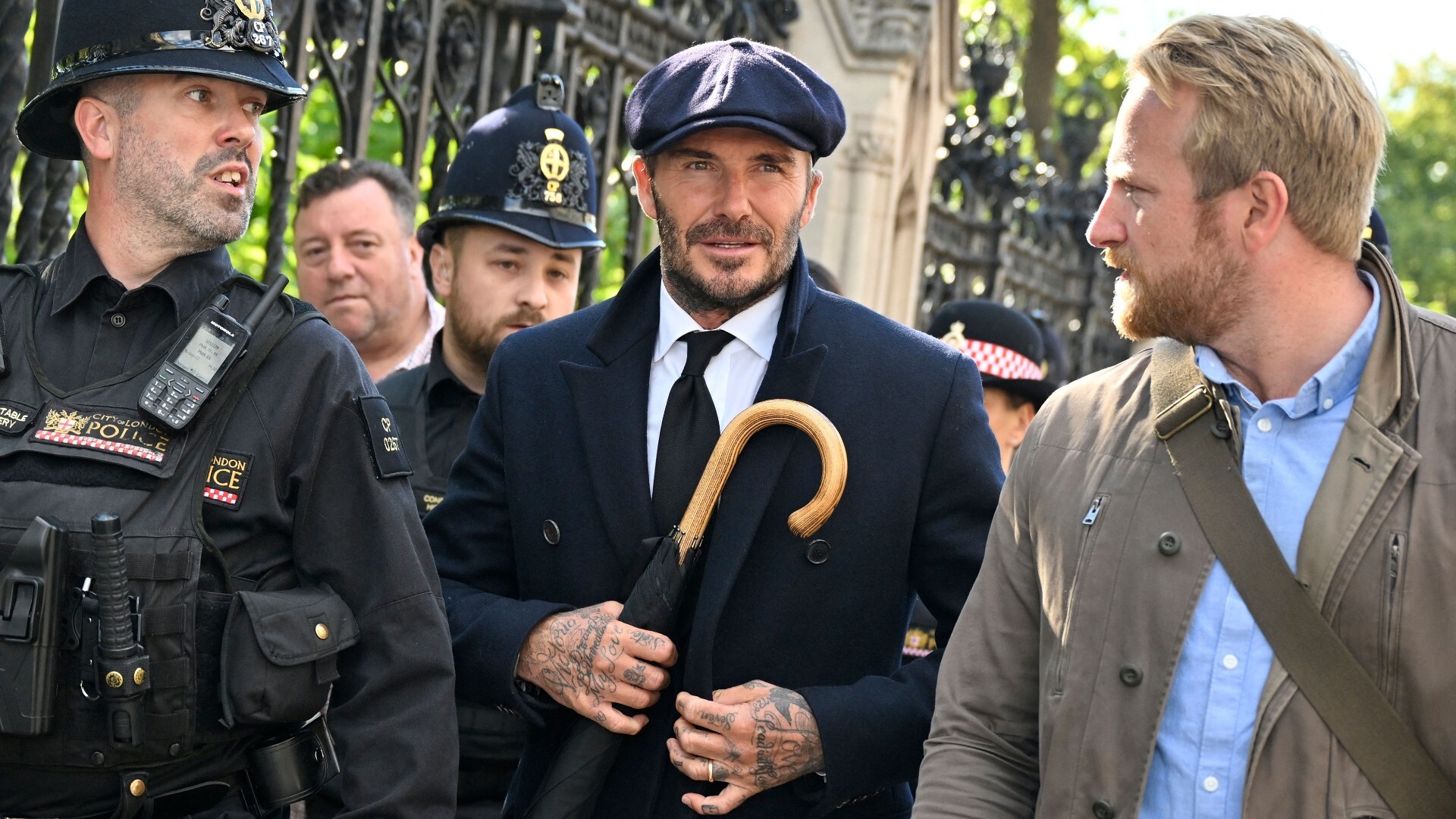 David Beckham espera 12 horas de cola para despedir a Isabel II
