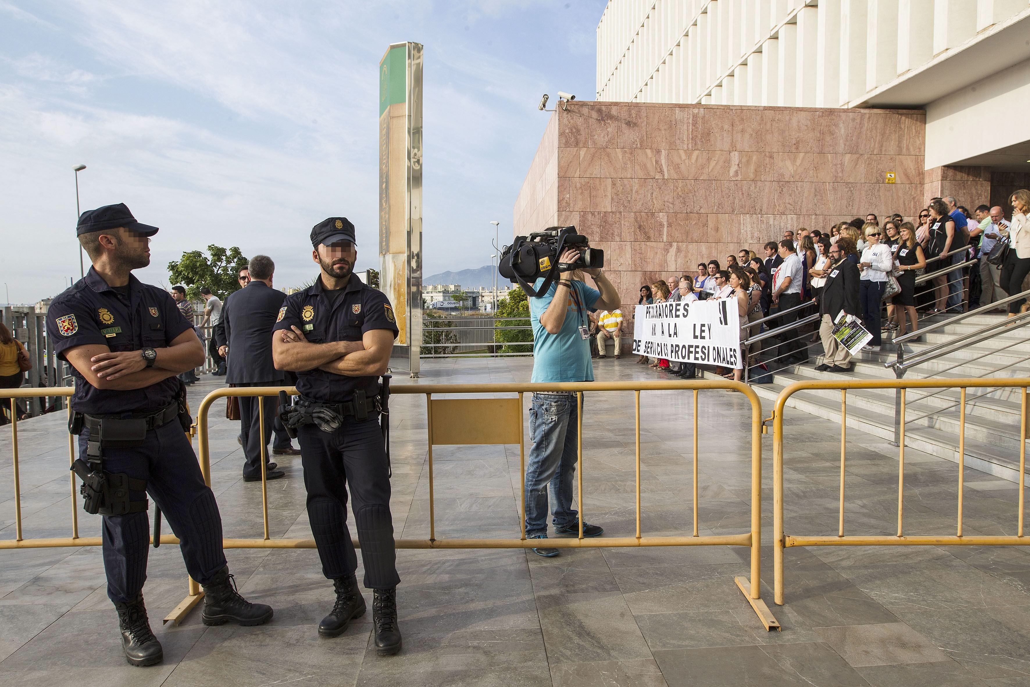 Detenido En Barajas El Fugitivo Del Gil Javier Lendínez En Busca Y