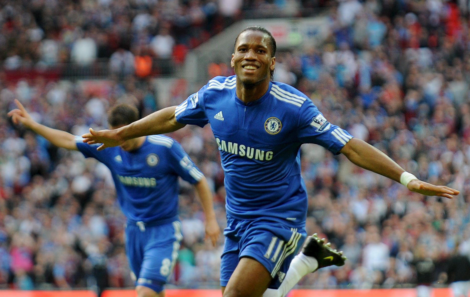 Drogba lleva al Chelsea a la final de la Copa de Inglaterra
