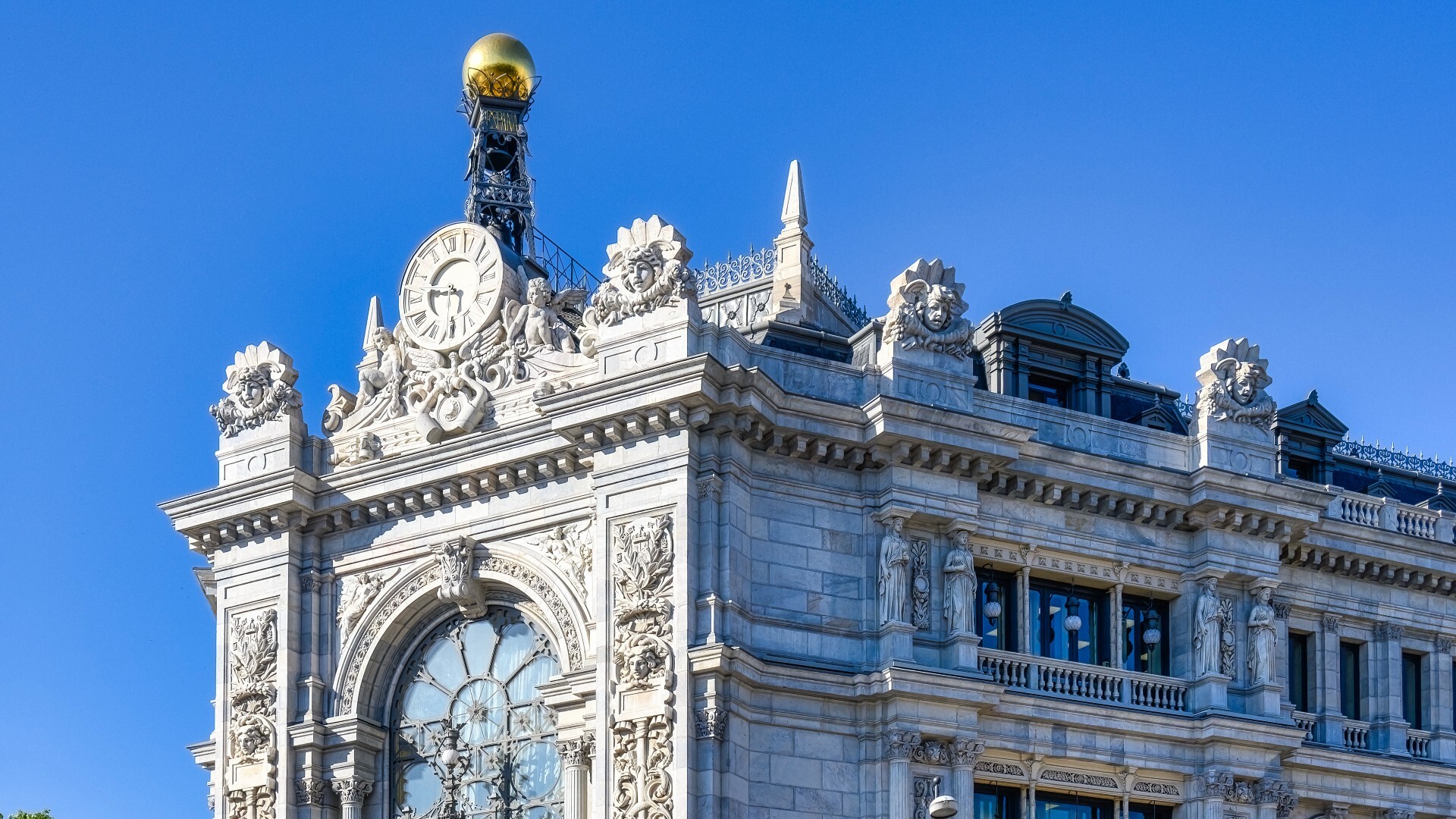 La ratio de dudosos de la banca bajó al 3,5% en junio, mínimo desde 2008