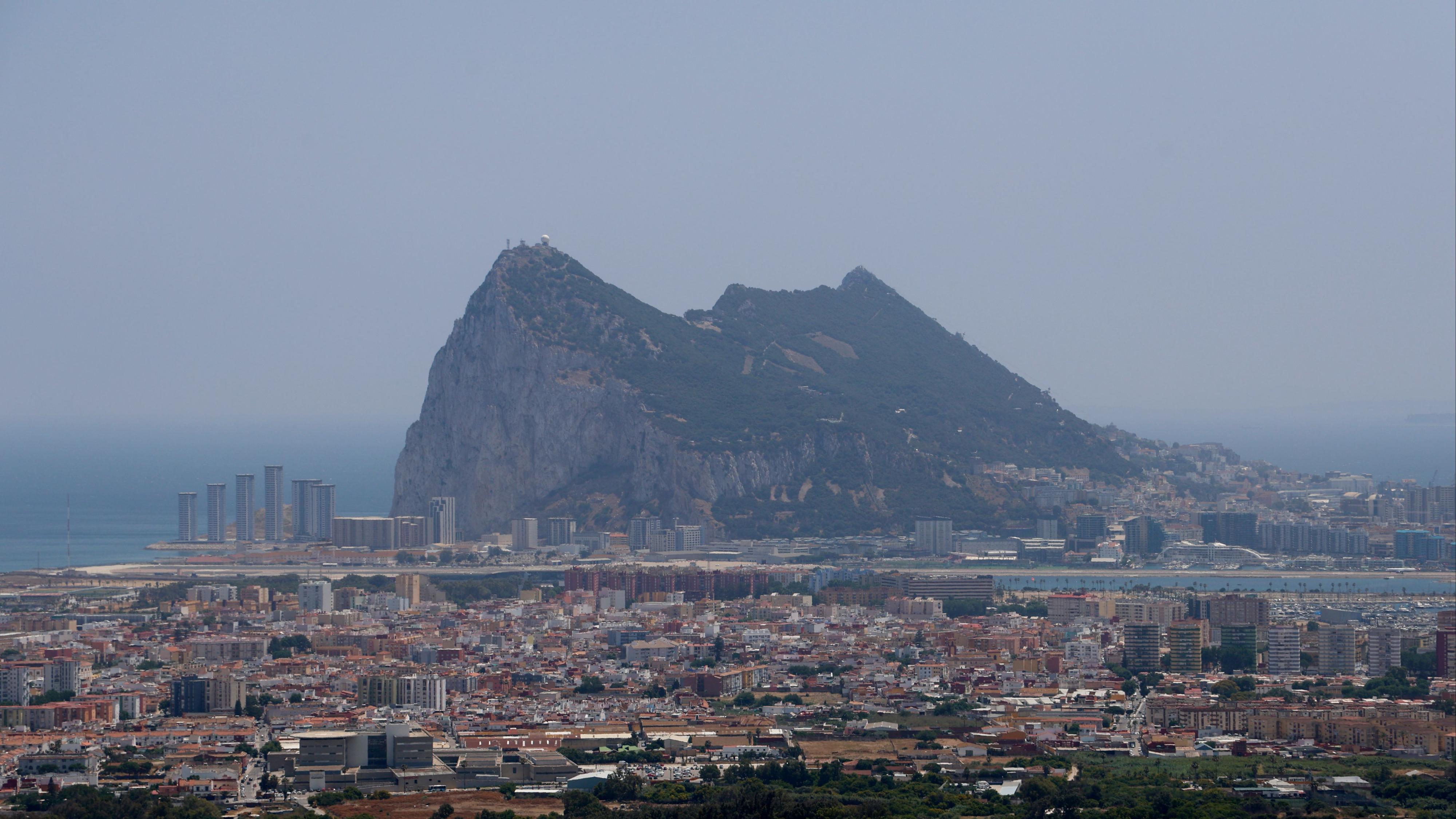 España y Reino Unido alcanzan un acuerdo "histórico" sobre Gibraltar