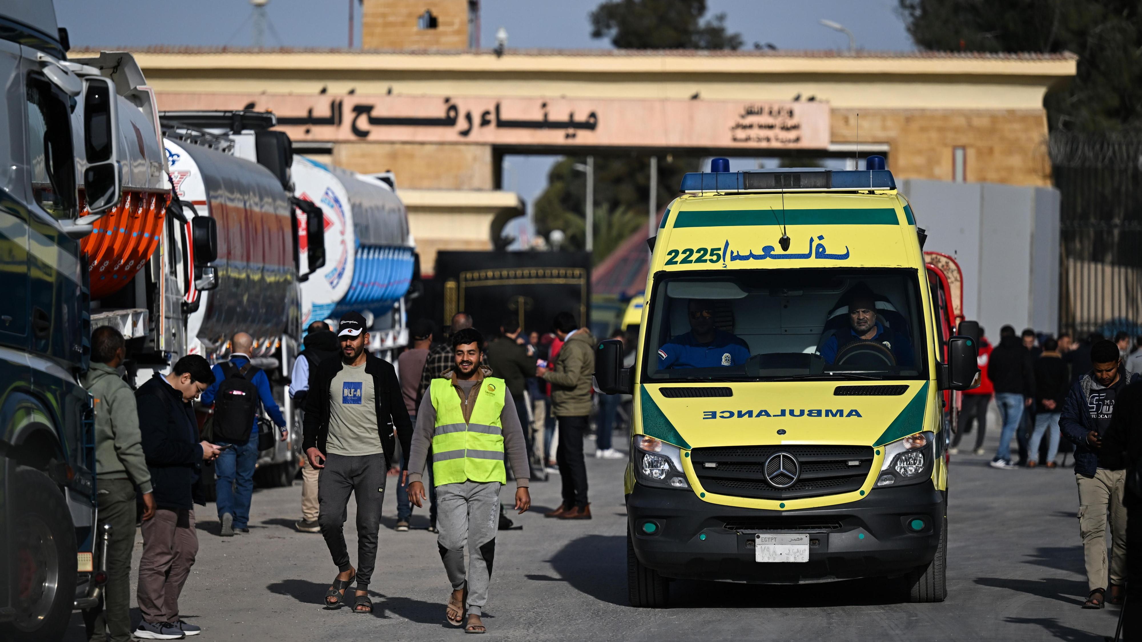 La UE acuerda el despliegue de efectivos en el paso de Ráfah