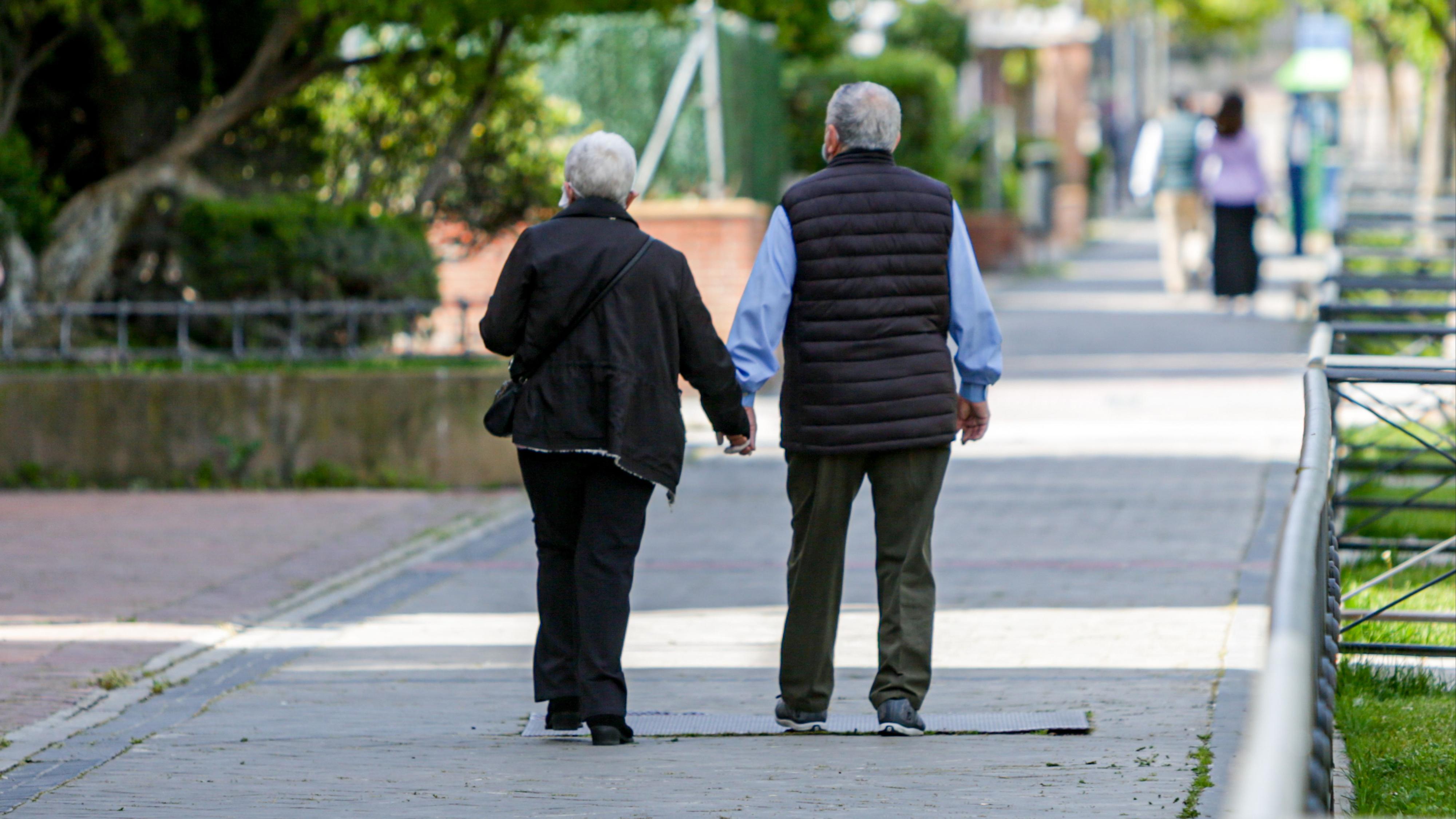 La esperanza de vida en España llega hasta los 84,01 años, una cifra ...