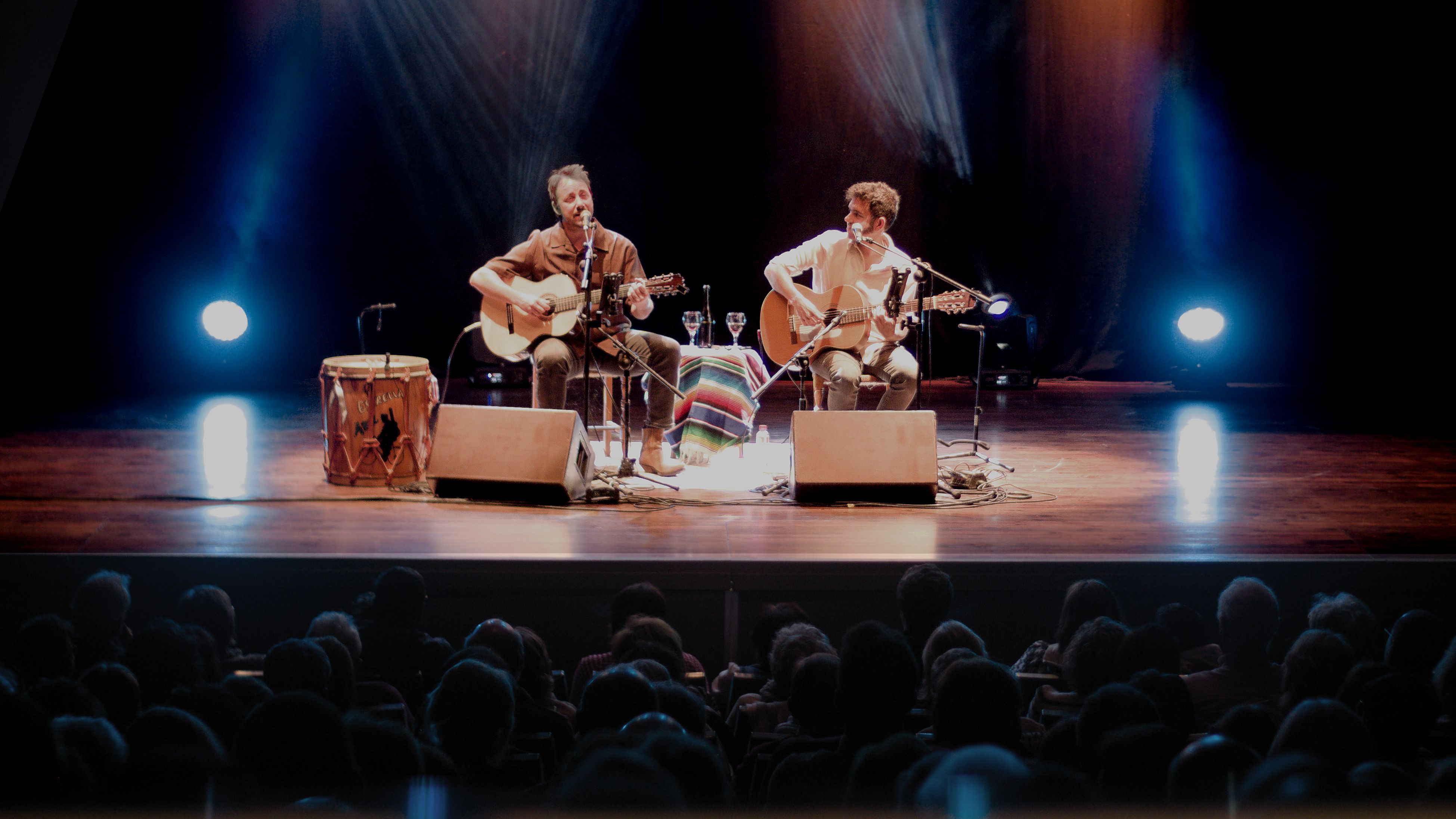 La Estrella Azul dibuja su última órbita entre escenarios y vinilos