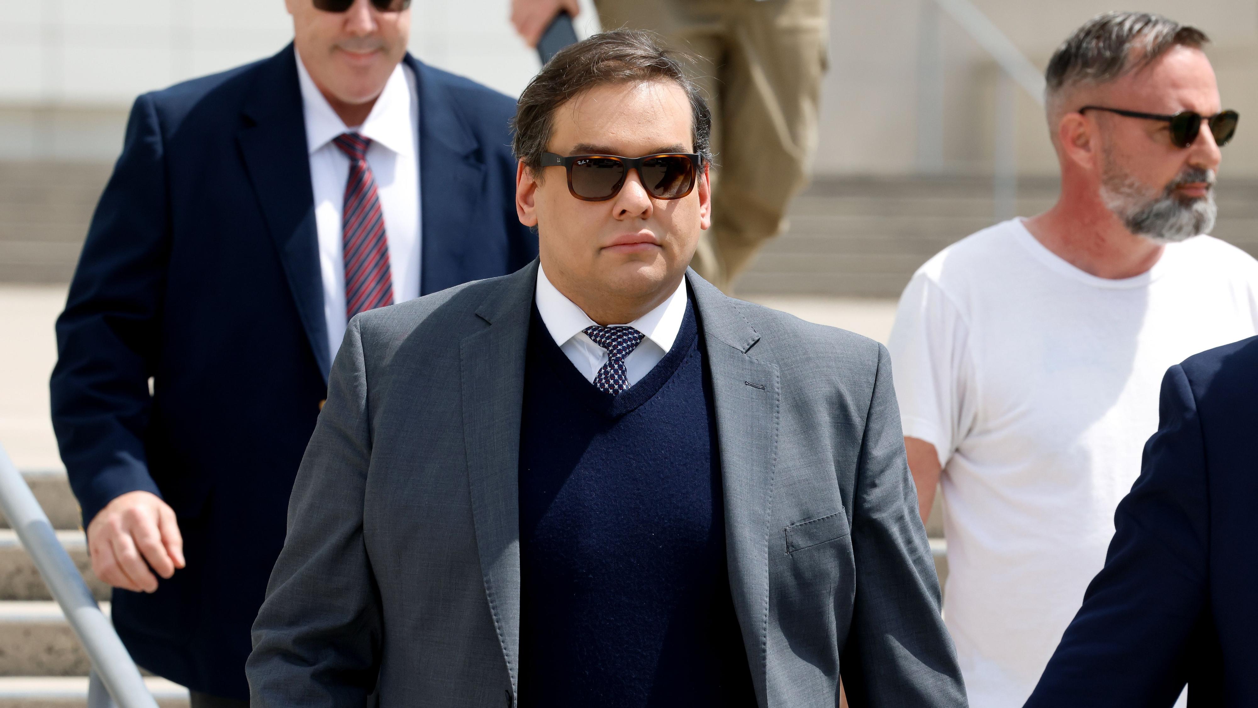 El excongresista George Santos, condenado a siete años de prisión