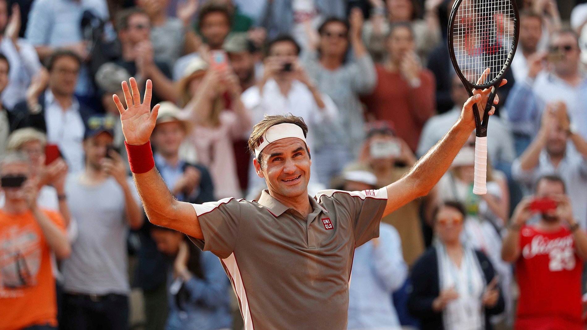 Federer vuelve a operarse su rodilla derecha | RTVE