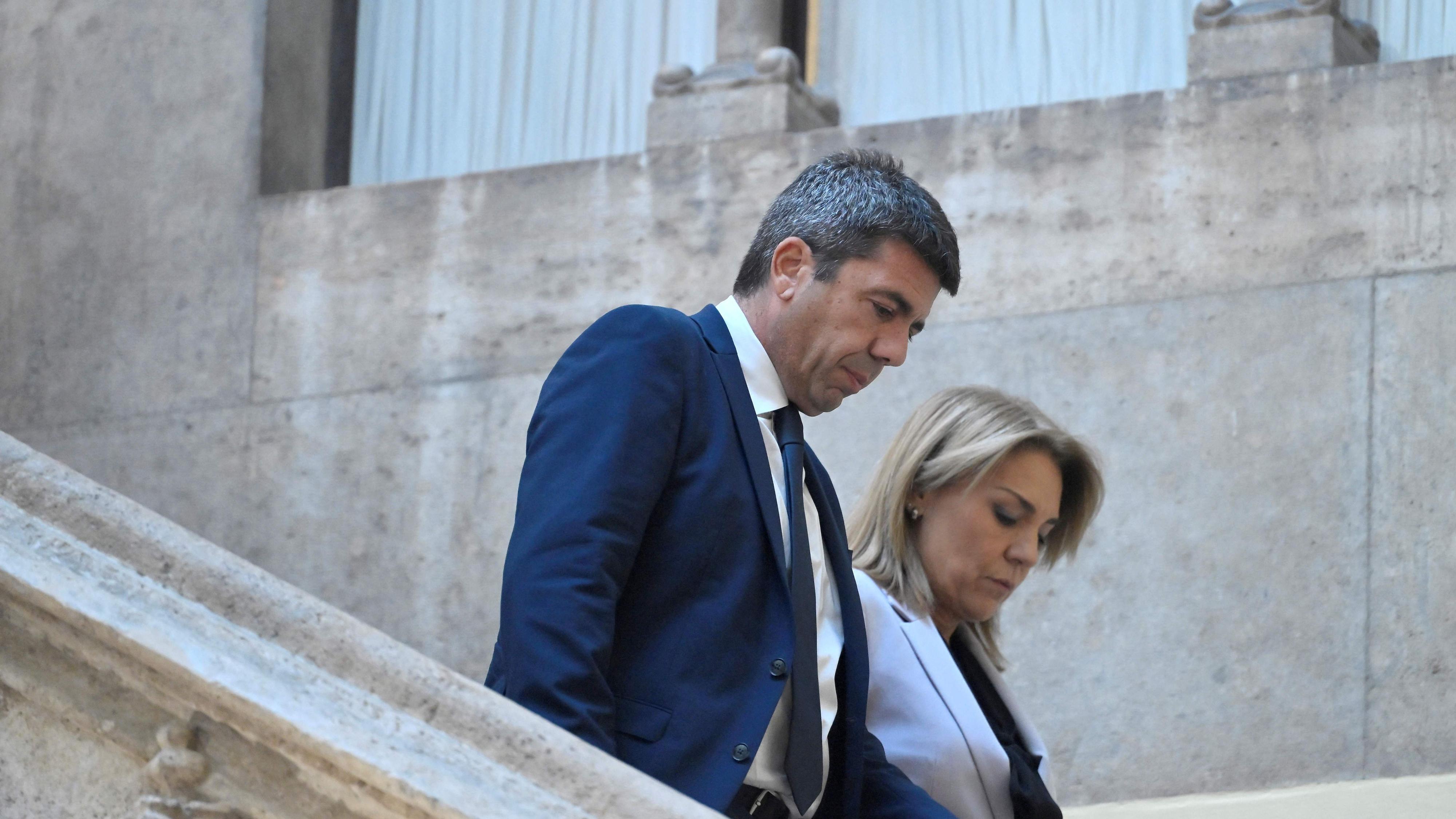 El Gobierno critica que la dimisión de Mazón llega "tarde y mal"