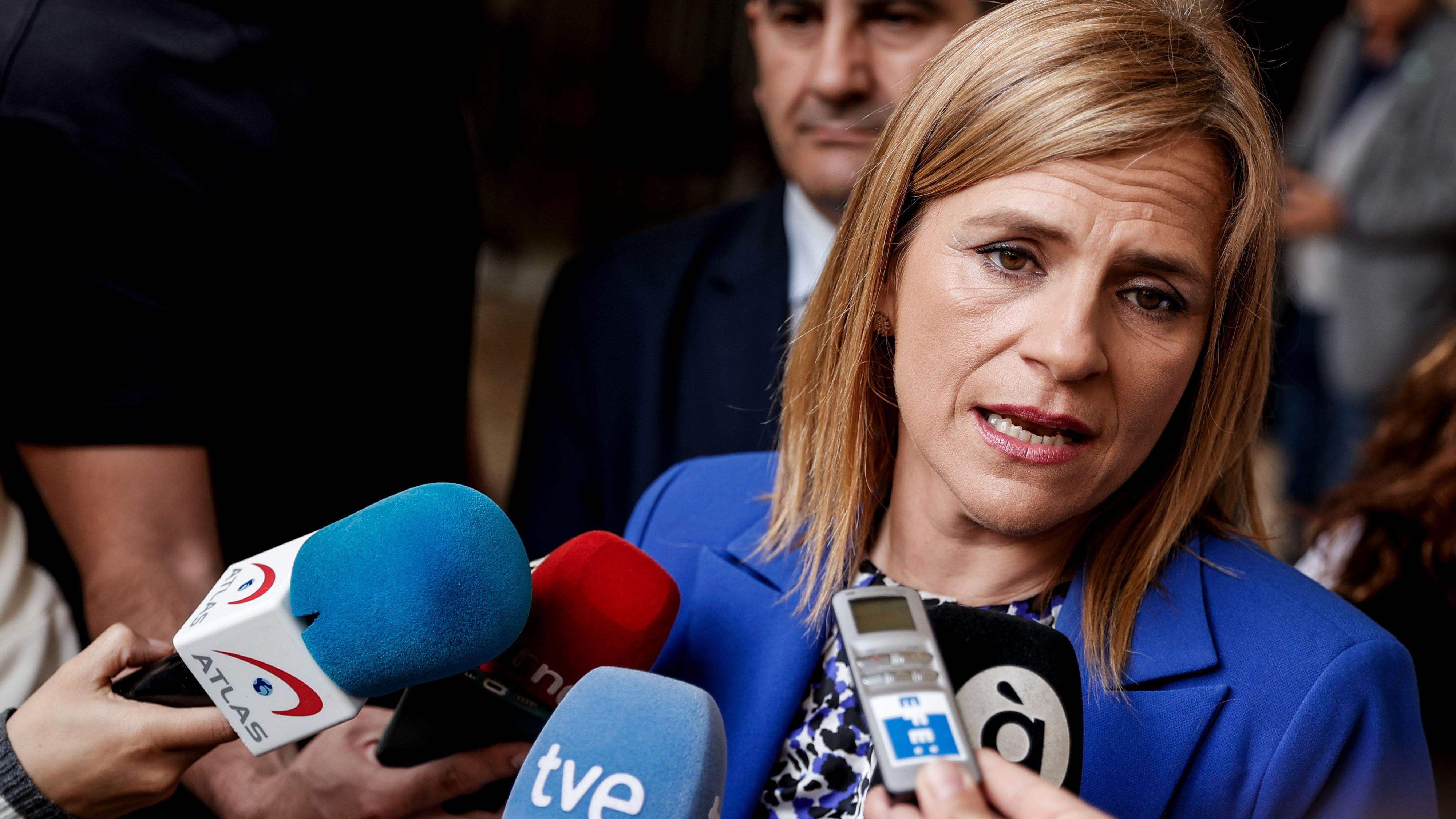 Bernabé acusa a todo el Consell de "encubrir" un año a Mazón