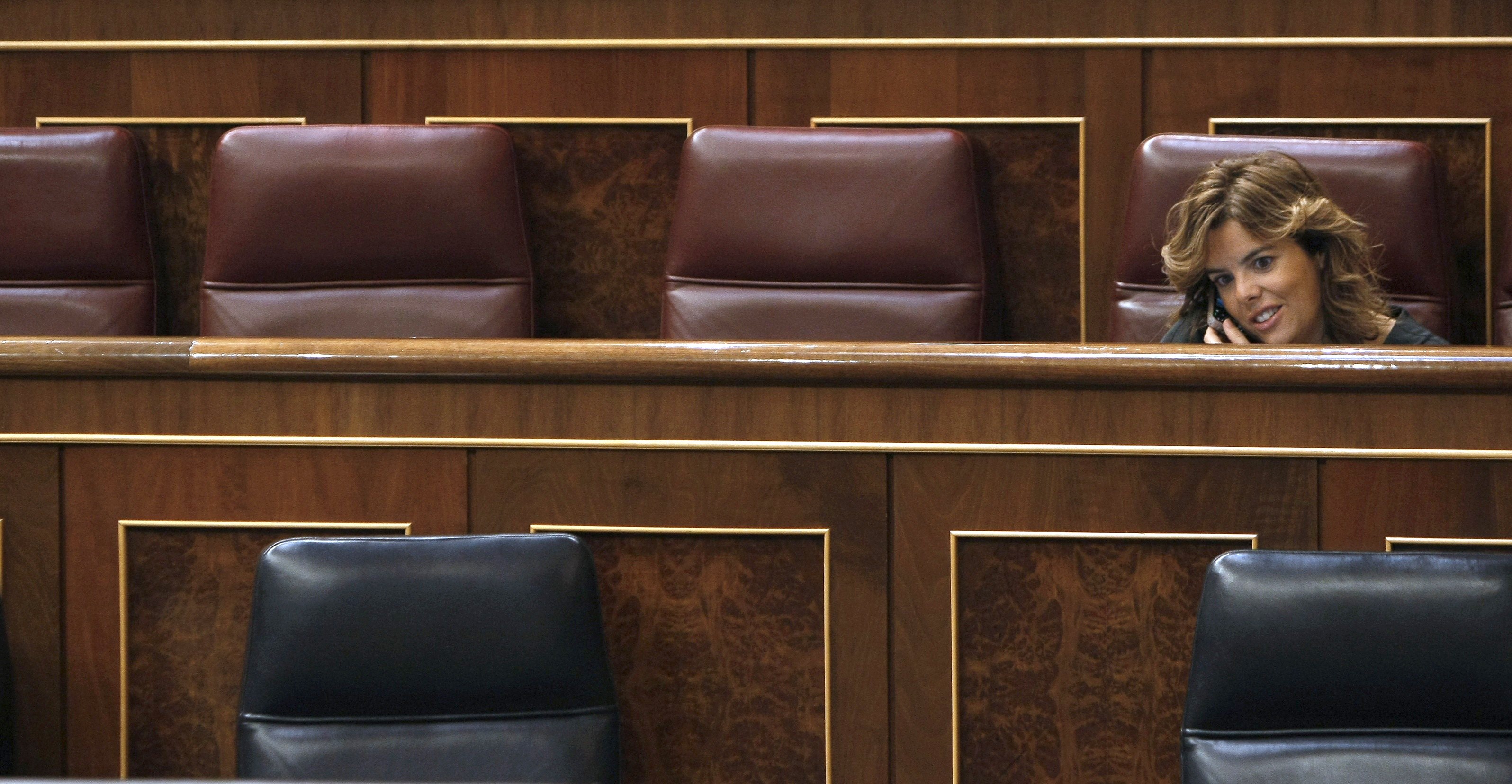 El hemiciclo, casi vacío ante la ausencia de líderes