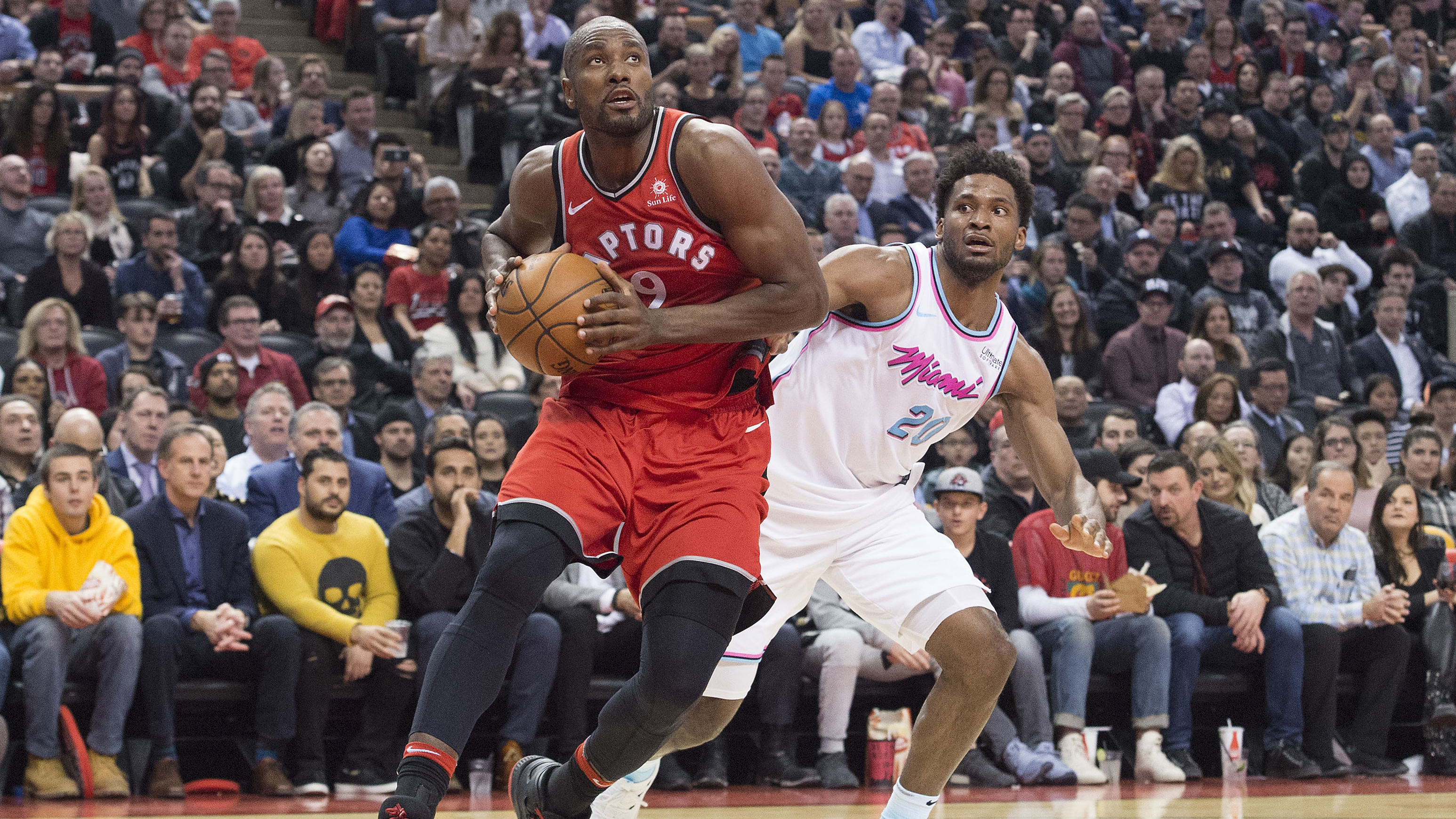Ibaka suma en unos Raptors ganadores; derrotas para Pau y Abrines