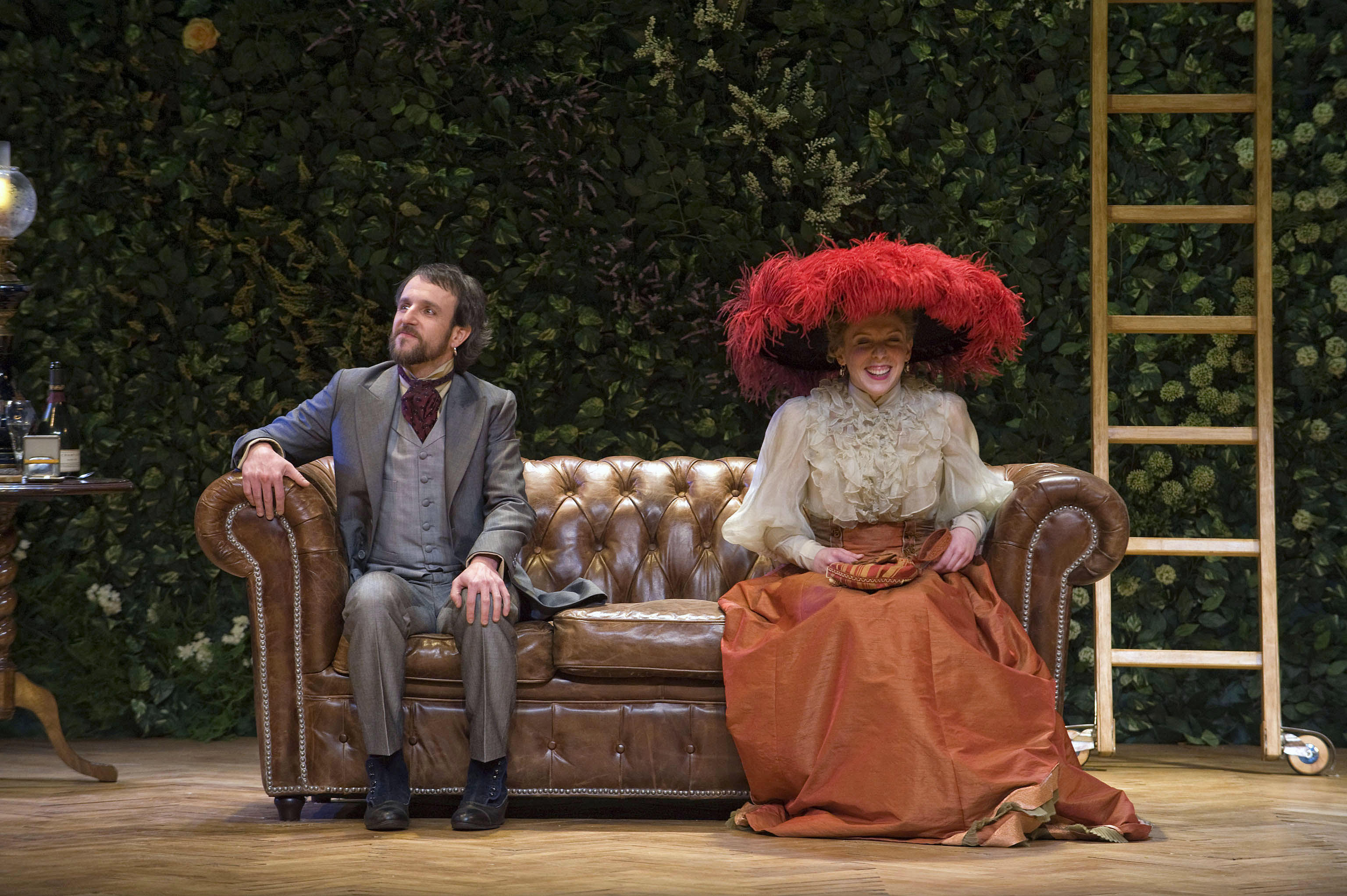 'La importancia de llamarse Ernesto' , una comedia 'perfecta como una ...