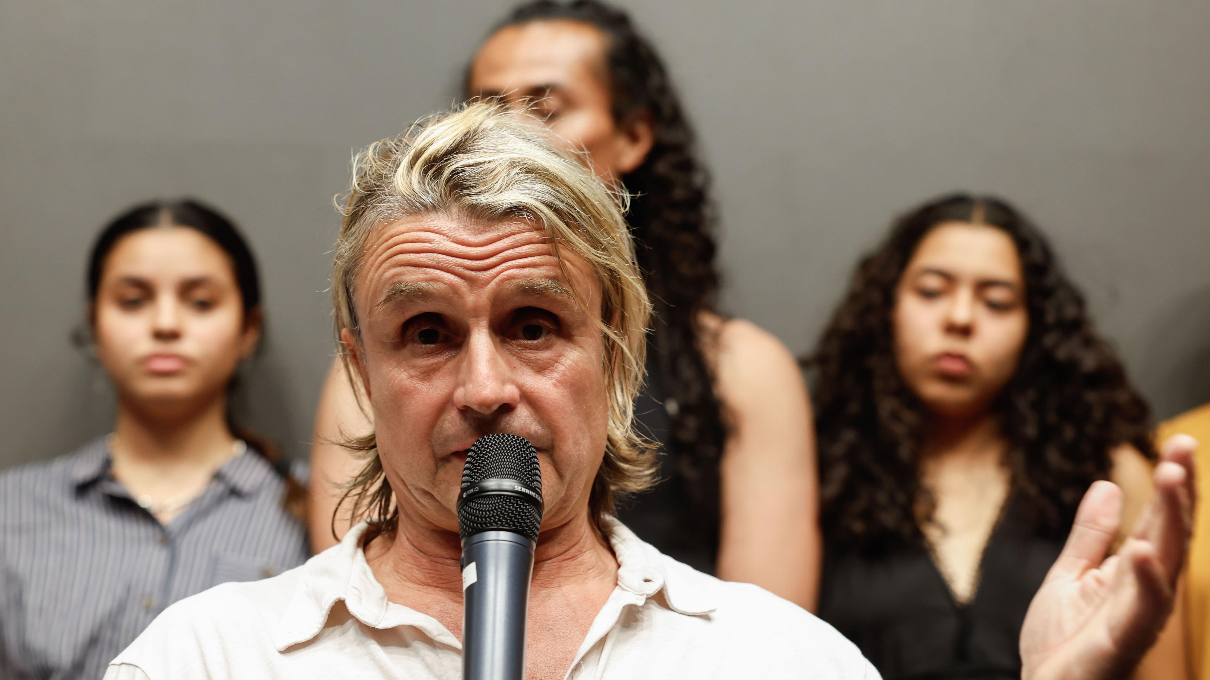 Trabajo descarta que los becarios de Nacho Cano tuvieran que estar en ...