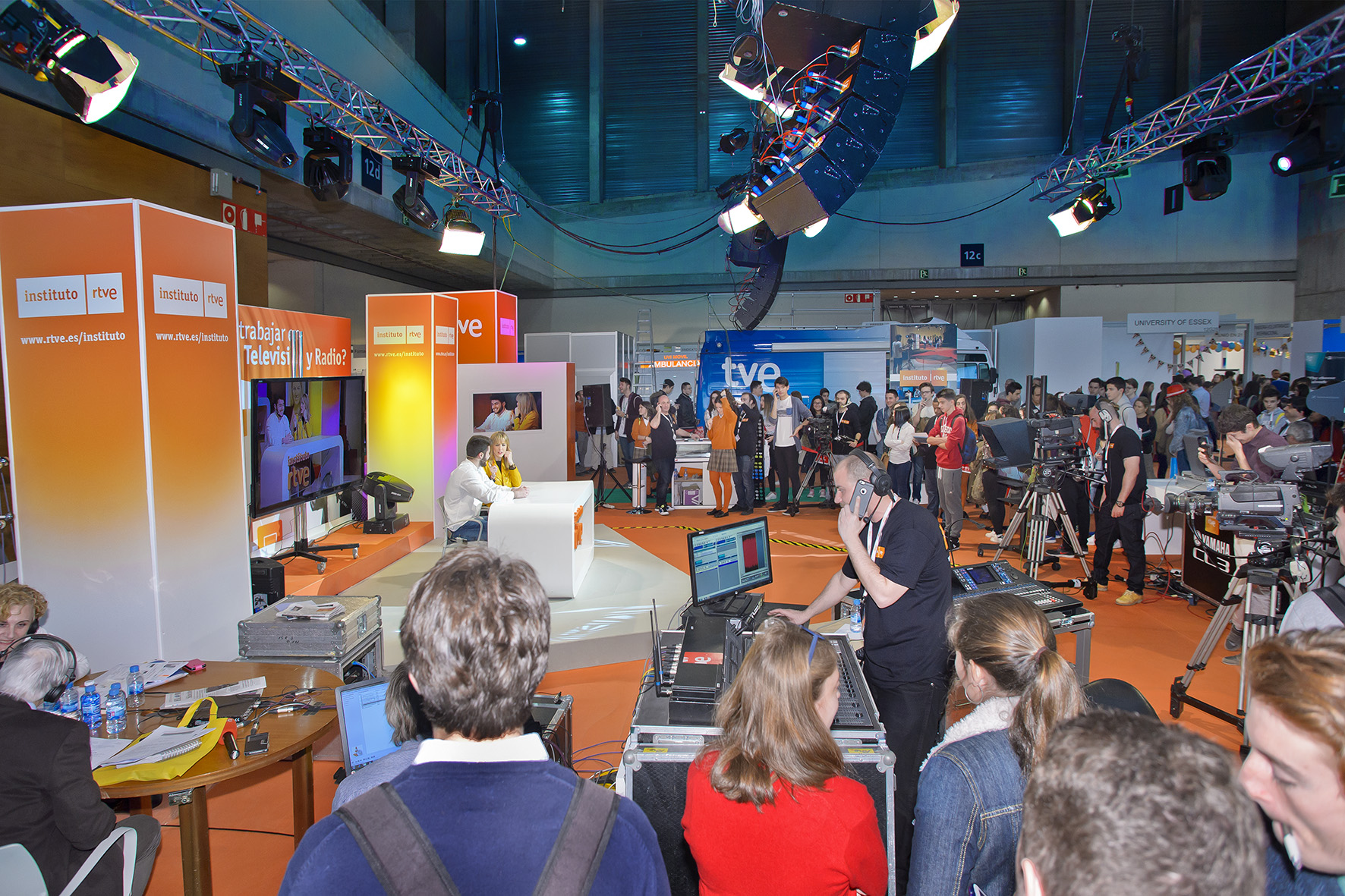 El Instituto RTVE presenta en AULA su plan formativo y nuevos talleres ...