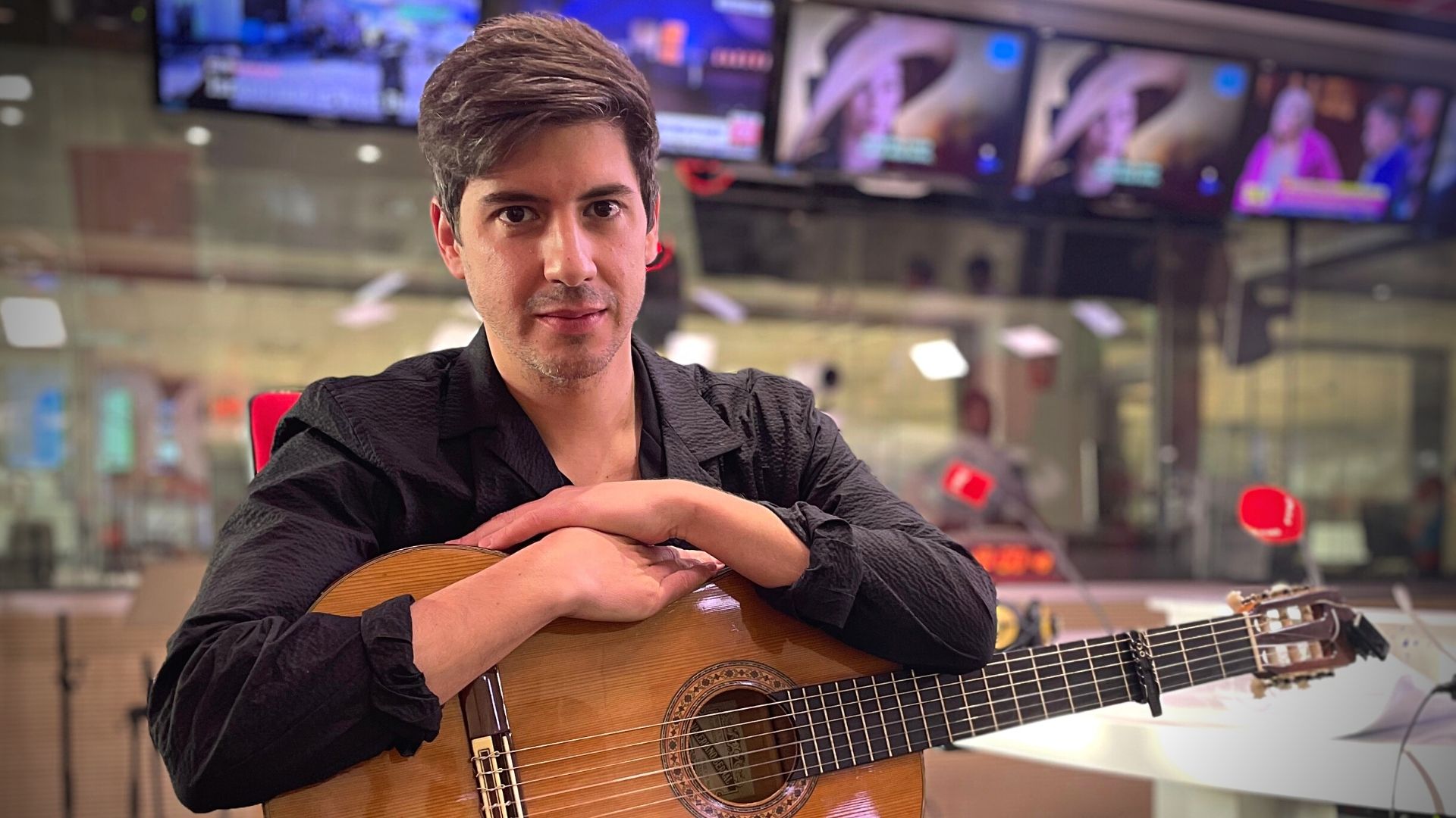 Jacobo Serra: "Compongo casi sin querer"