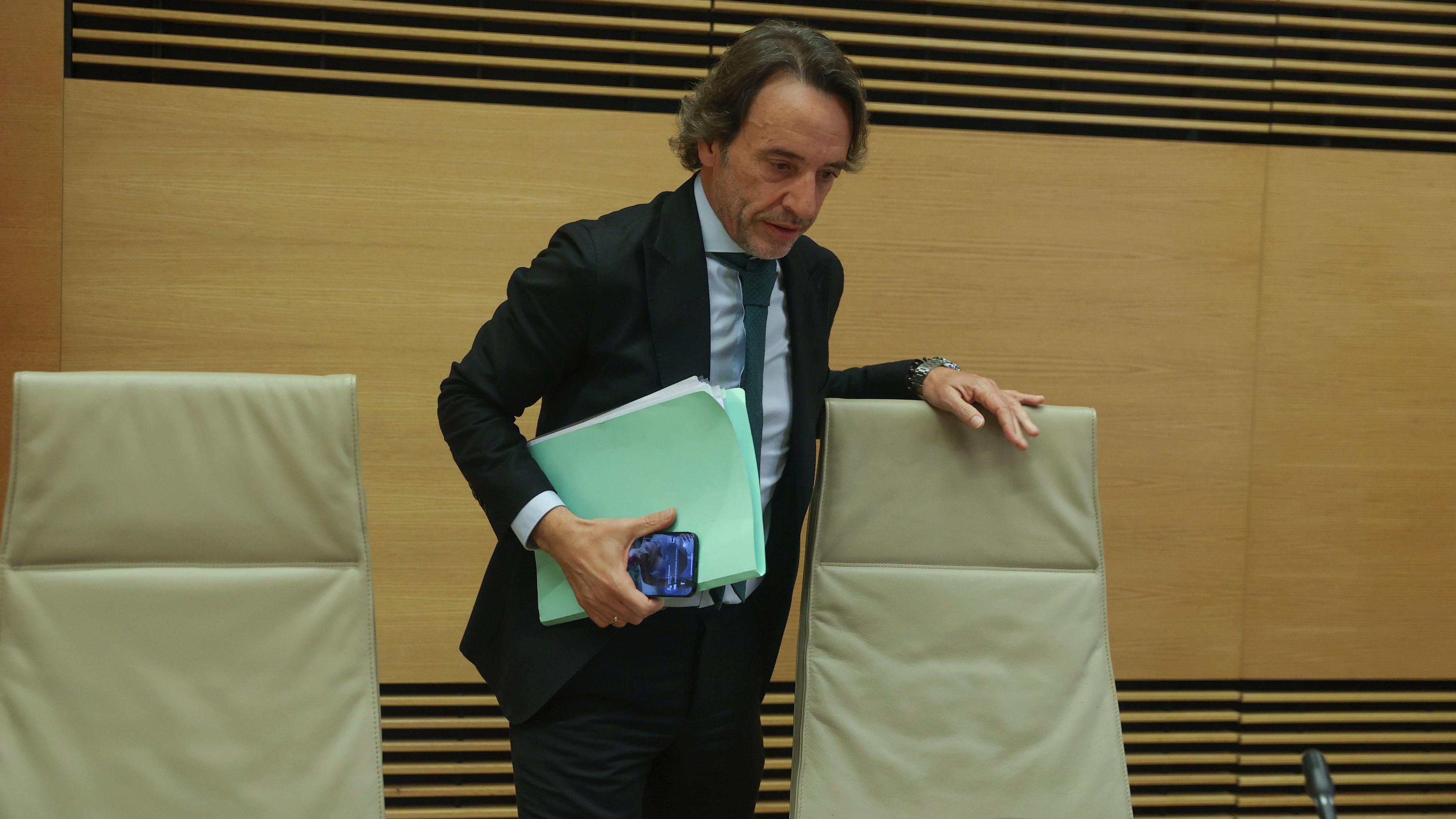 La jueza pide rastrear los mensajes del jefe de gabinete de Mazón