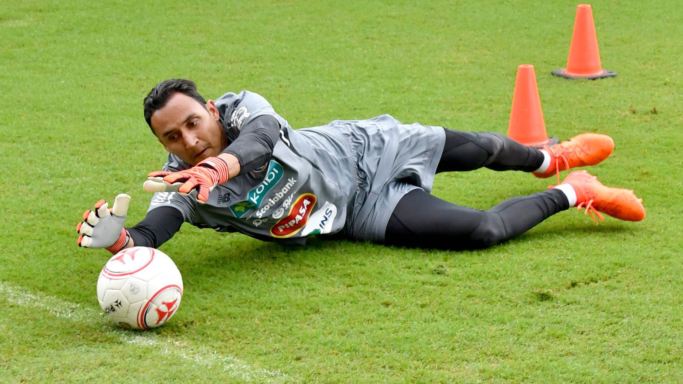 Keylor Navas se lesiona con Costa Rica Keylor Navas se lesiona con Costa Rica