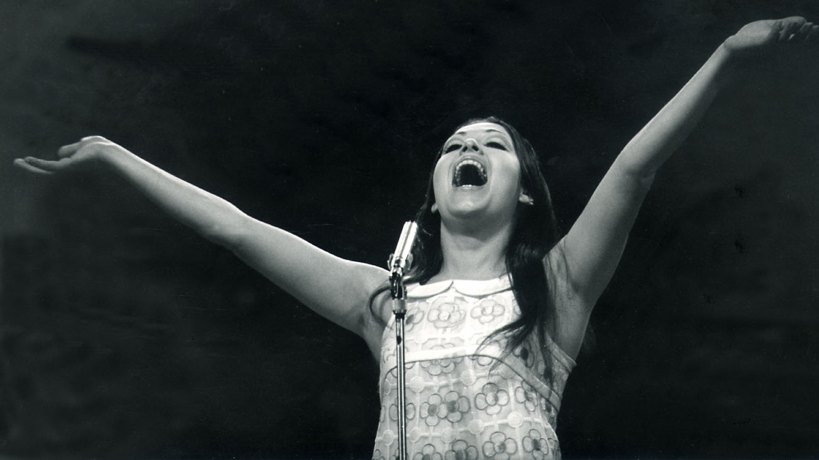 'Lazos de sangre' recorre trayectoria profesional de Massiel